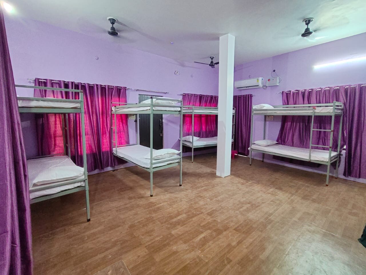 Ayodhya Stays 𝗕𝗢𝗢𝗞 Ayodhya Homestay