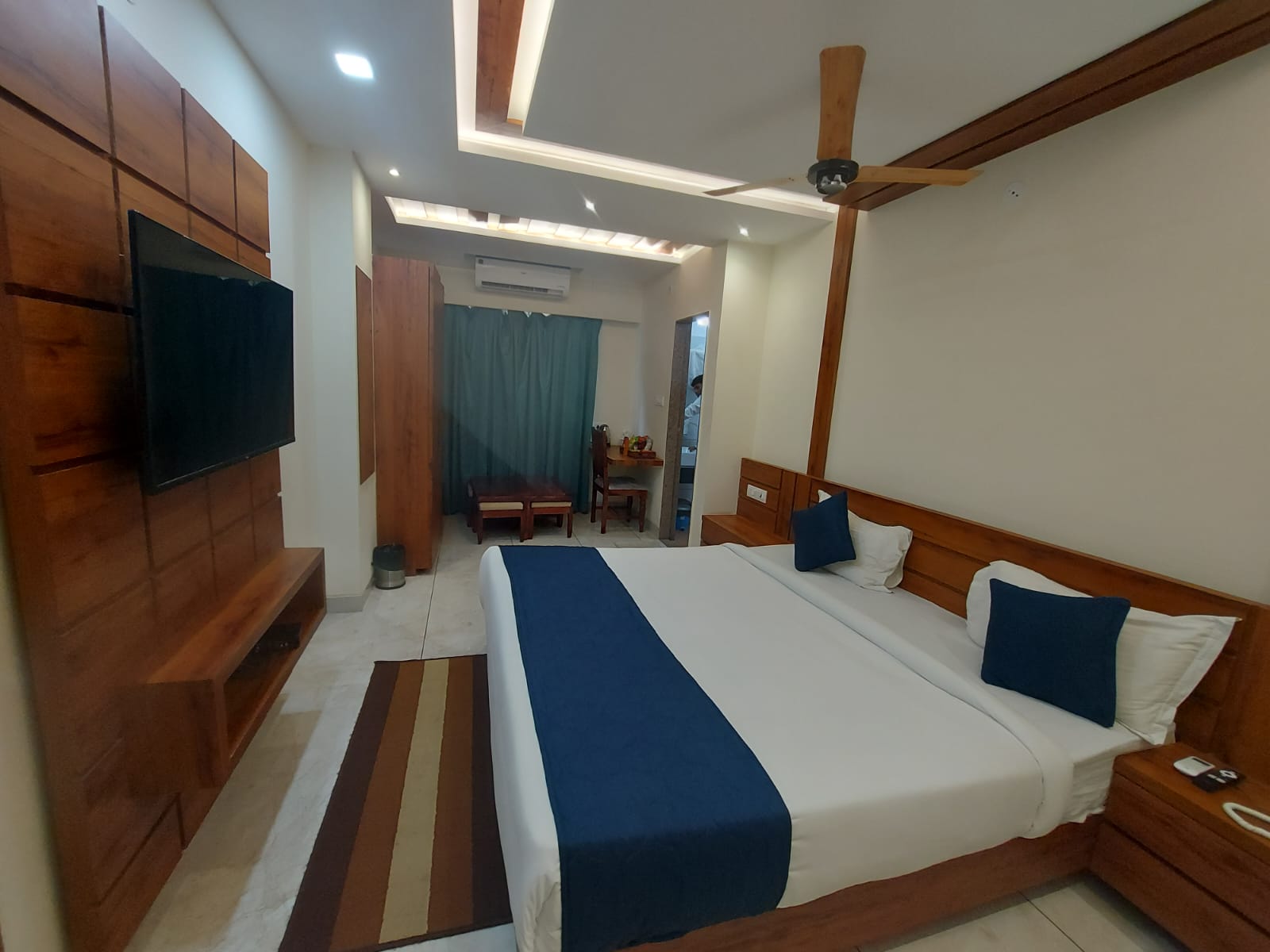 Maharastra Bhavan Atithi Grah Hotel Misrikh - Reviews, Photos & Offer