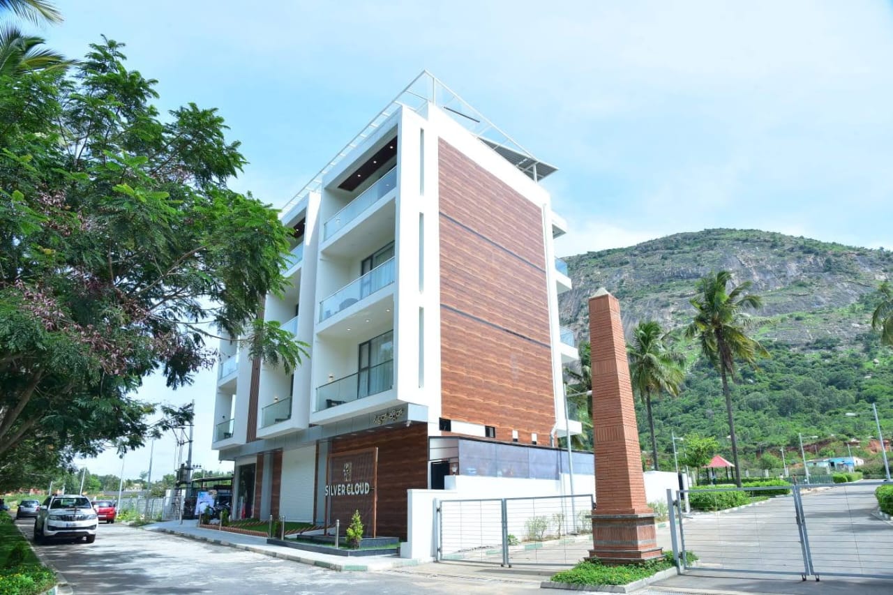 SILVER CLOUD Hotel Nandi Hills - Reviews, Photos & Offer