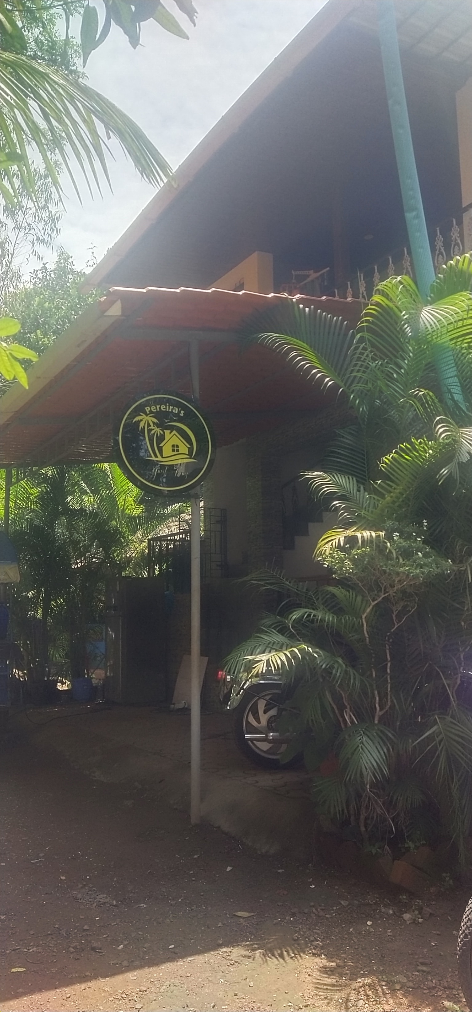 The Pereira's Guest House 𝗕𝗢𝗢𝗞 Goa Guest House