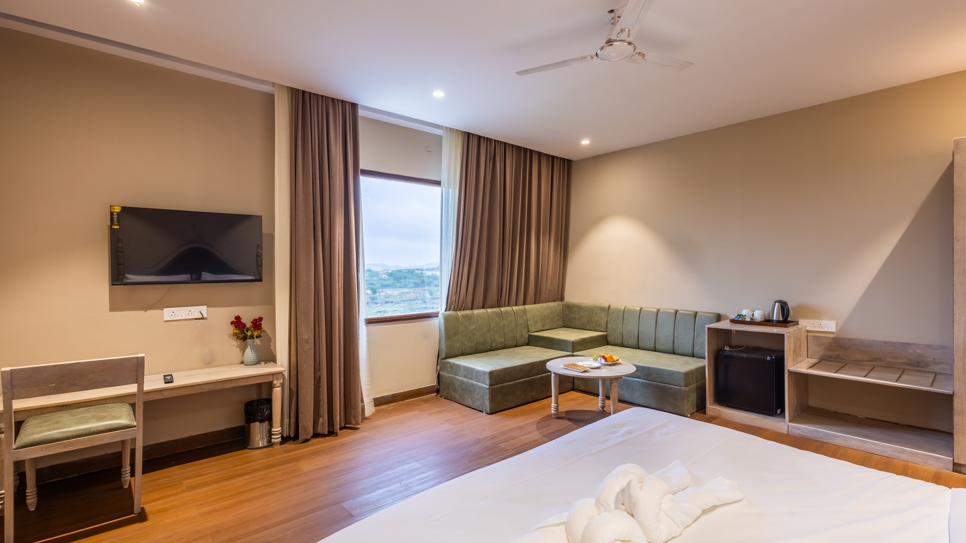 Pallacia A Luxury Hotel 𝗕𝗢𝗢𝗞 Beawar Hotel