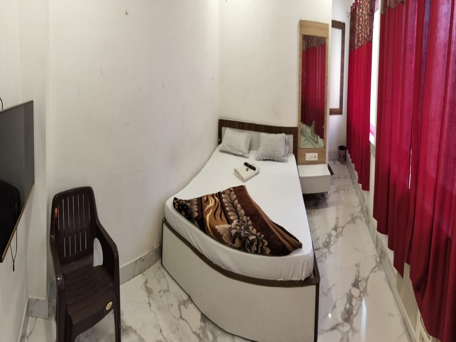 Tiwary Guest House 𝗕𝗢𝗢𝗞 Howrah Hotel