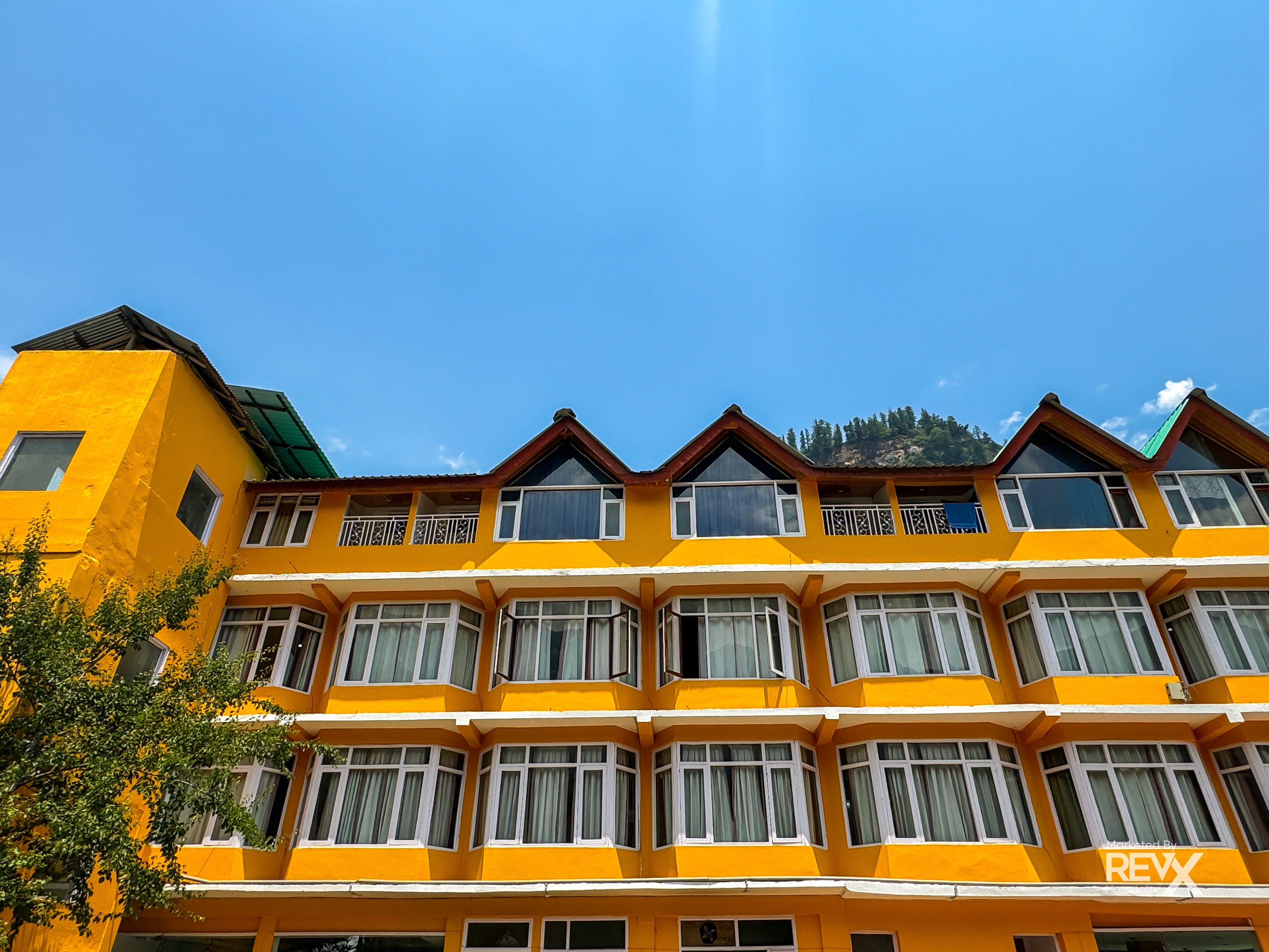 Shanag Inn Resort 𝗕𝗢𝗢𝗞 Manali Resort