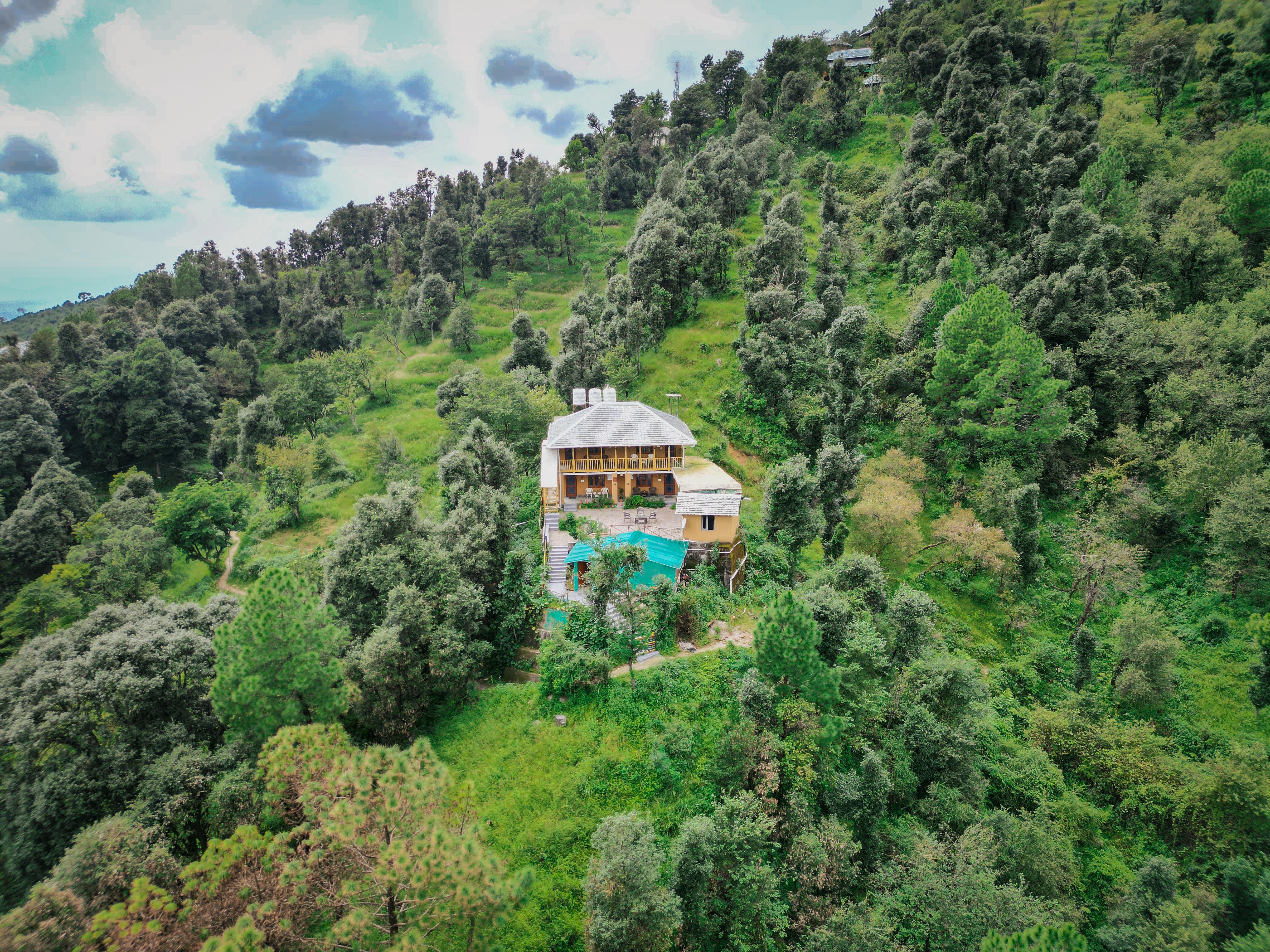 Symphony Cottage 04 Bedroom Cottage by Sama Homestays 𝗕𝗢𝗢𝗞 Palampur ...