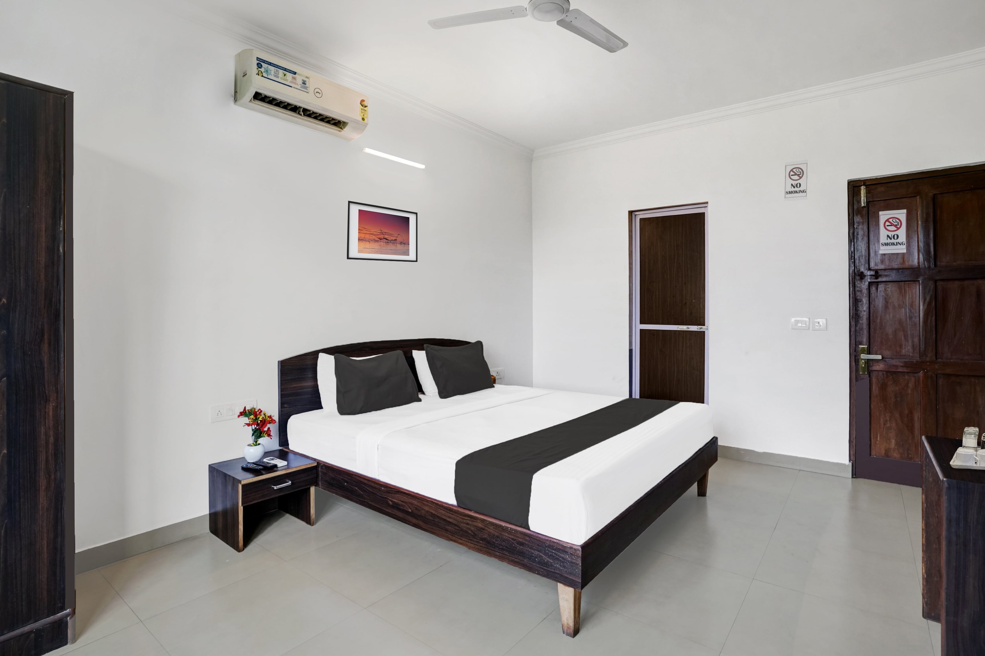 Super Hotel O Porvorim Goa - Reviews, Photos & Offer