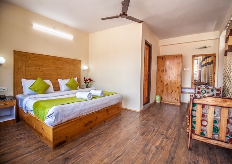 Hotel Ridham Classic 𝗕𝗢𝗢𝗞 Manali Hotel