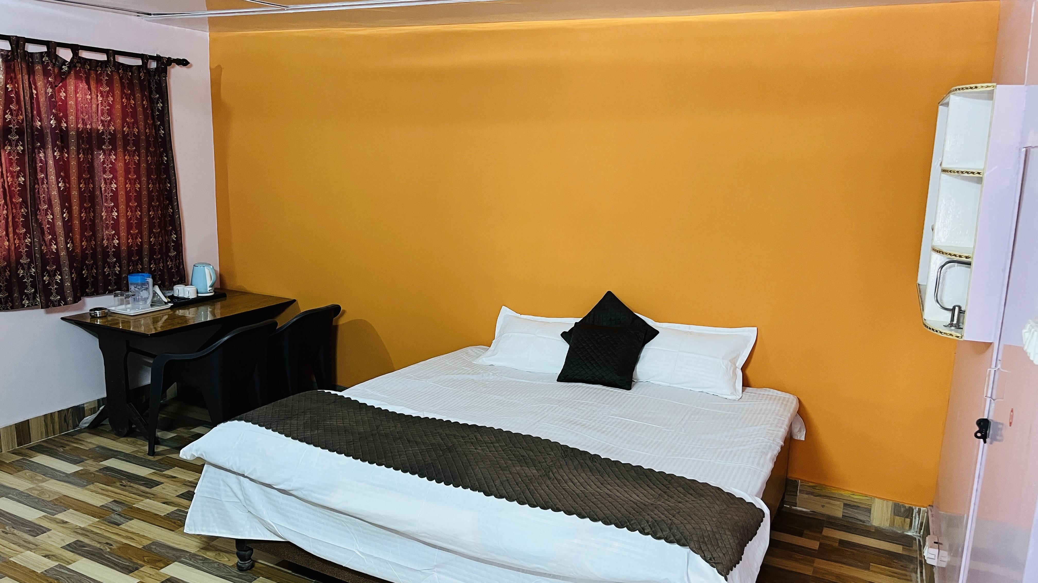 Himalayan Nest 𝗕𝗢𝗢𝗞 Ranikhet Homestay