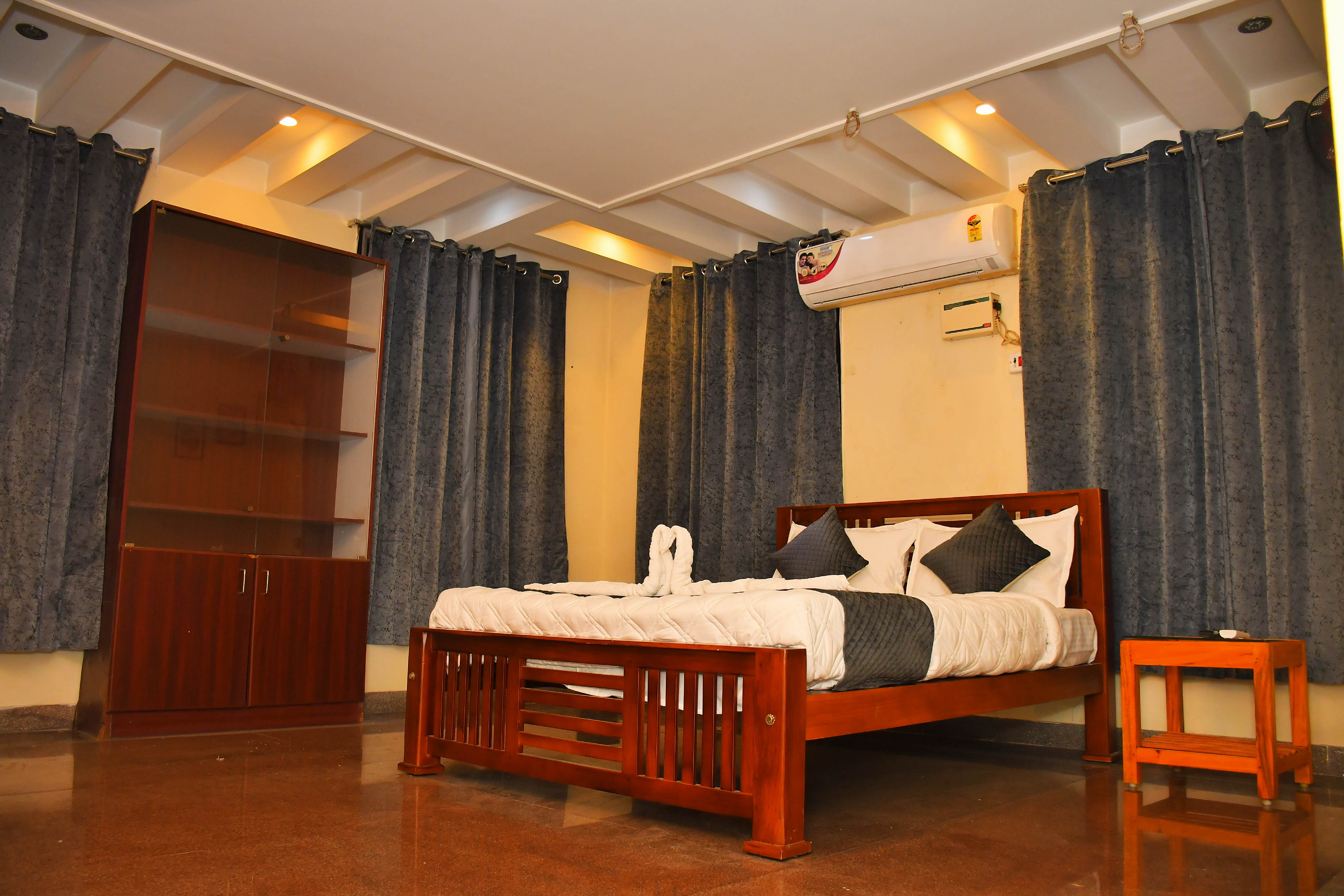 Revive Inn Pondy - Rooms & Villa 𝗕𝗢𝗢𝗞 Pondicherry Hotel