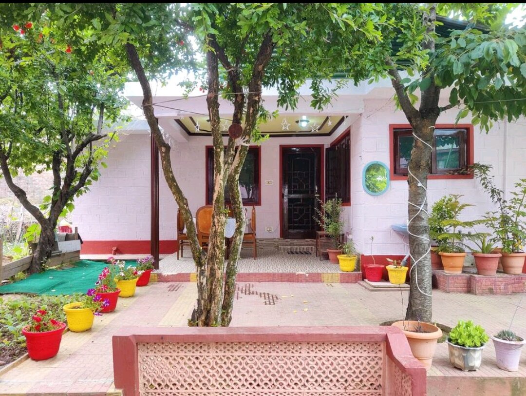 HomeStay -Apartment | Bedroom | Kitchen | Dining 𝗕𝗢𝗢𝗞 Srinagar Apartment