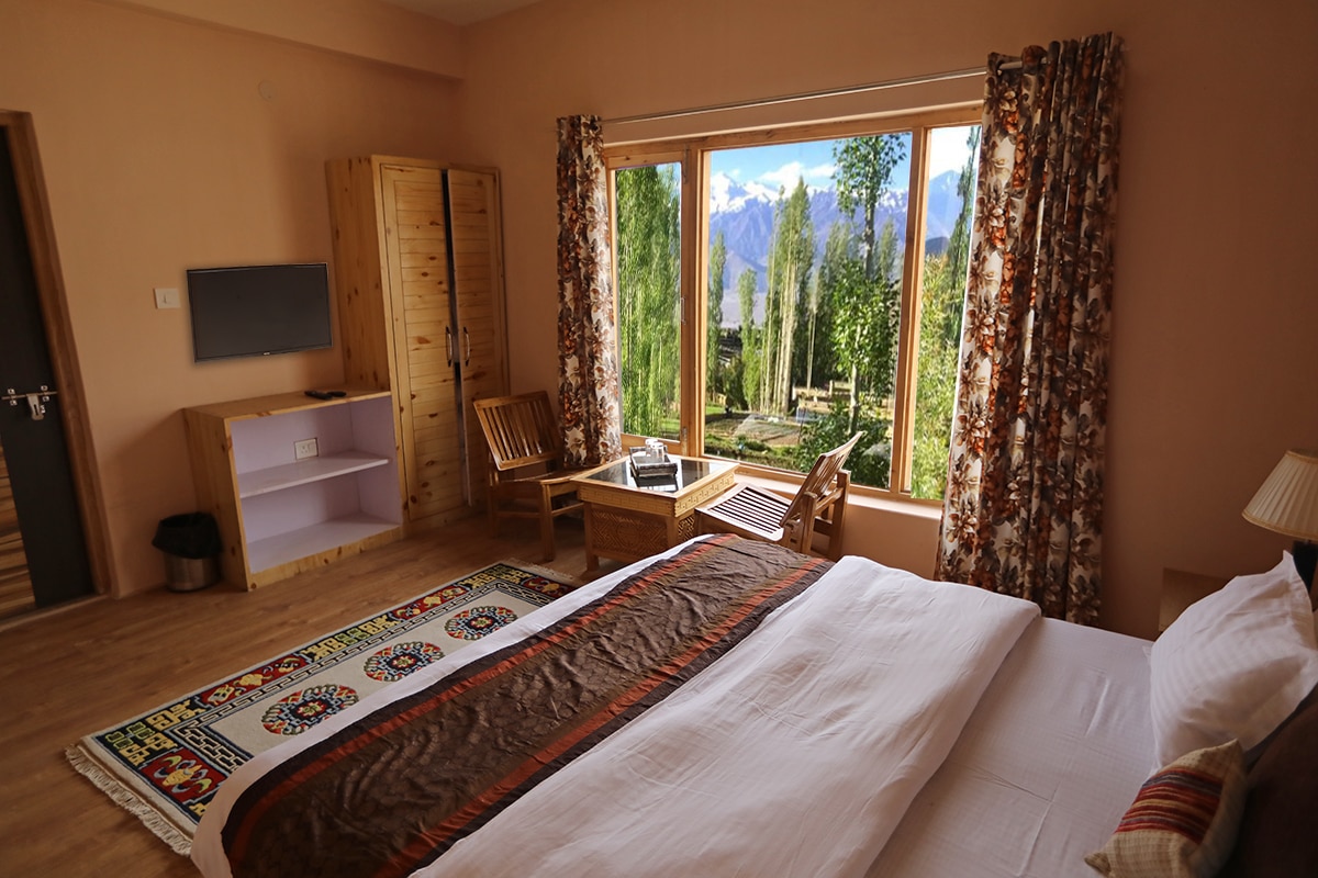 Hotel The Takshila 𝗕𝗢𝗢𝗞 Leh Hotel