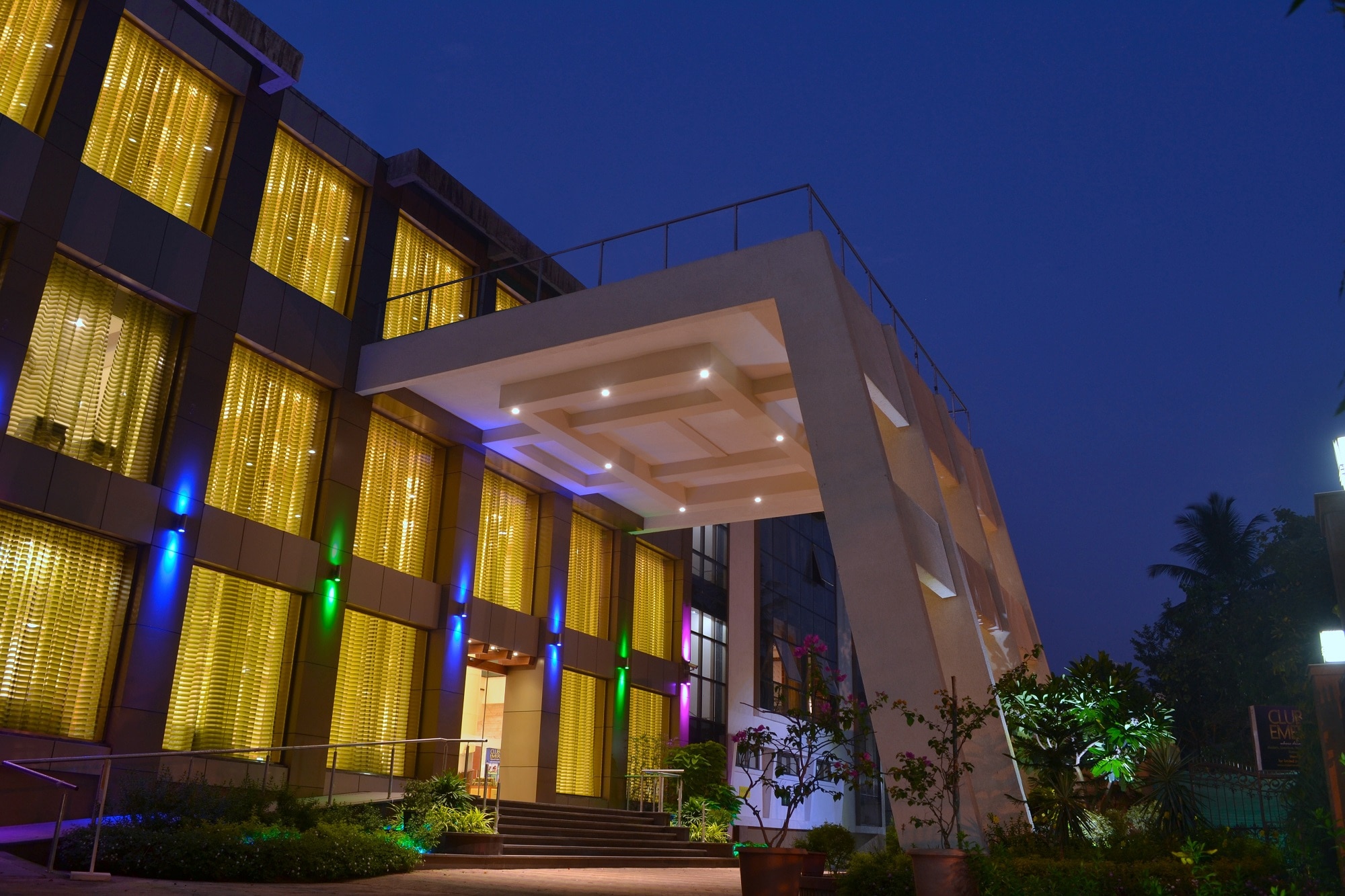 Club Emerald, Mumbai Start From AED 241 per night - Price, Address ...