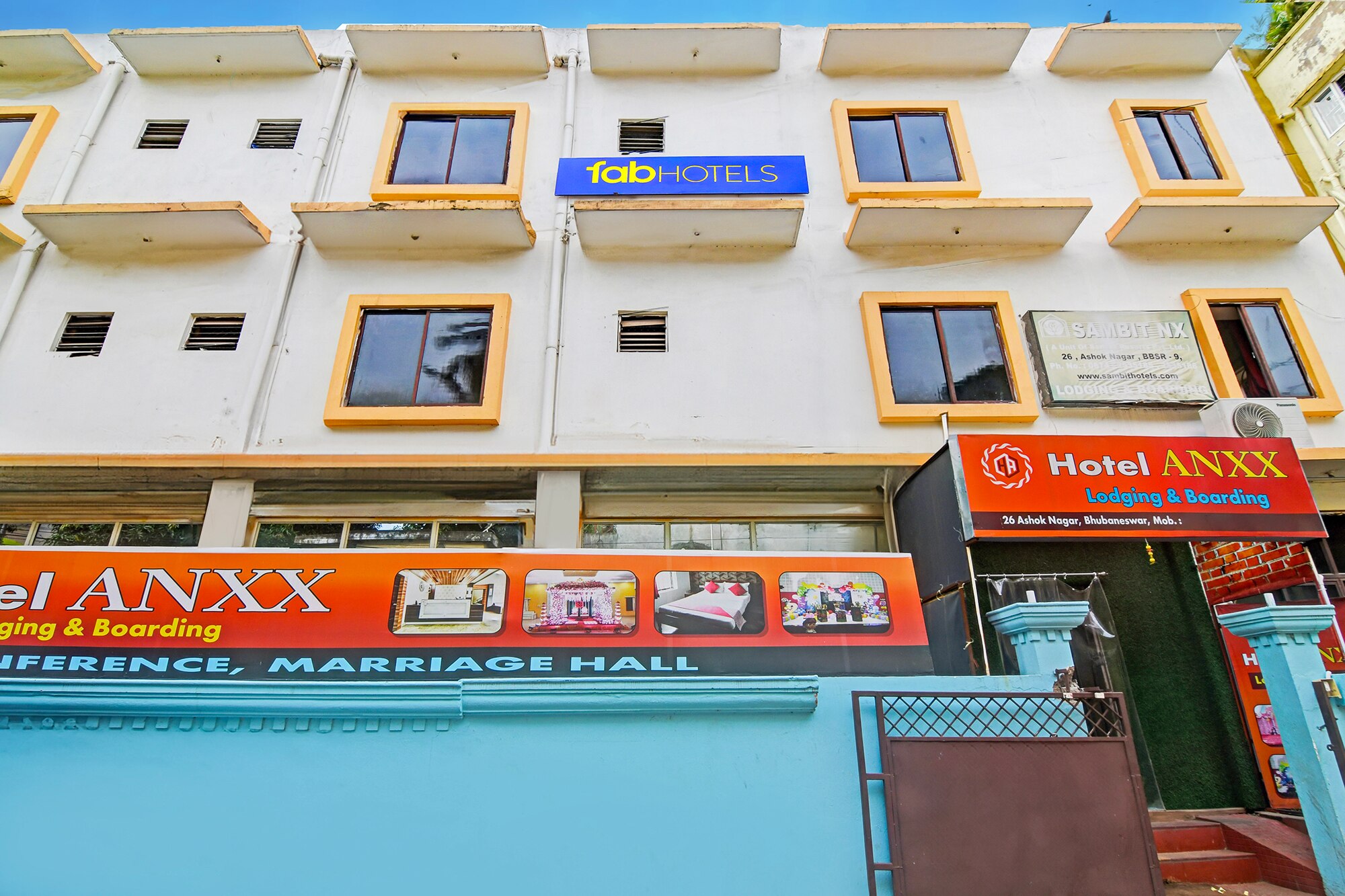 FabHotel Anxx - Near Railway Station & Raj Mahal Square 𝗕𝗢𝗢𝗞 ...