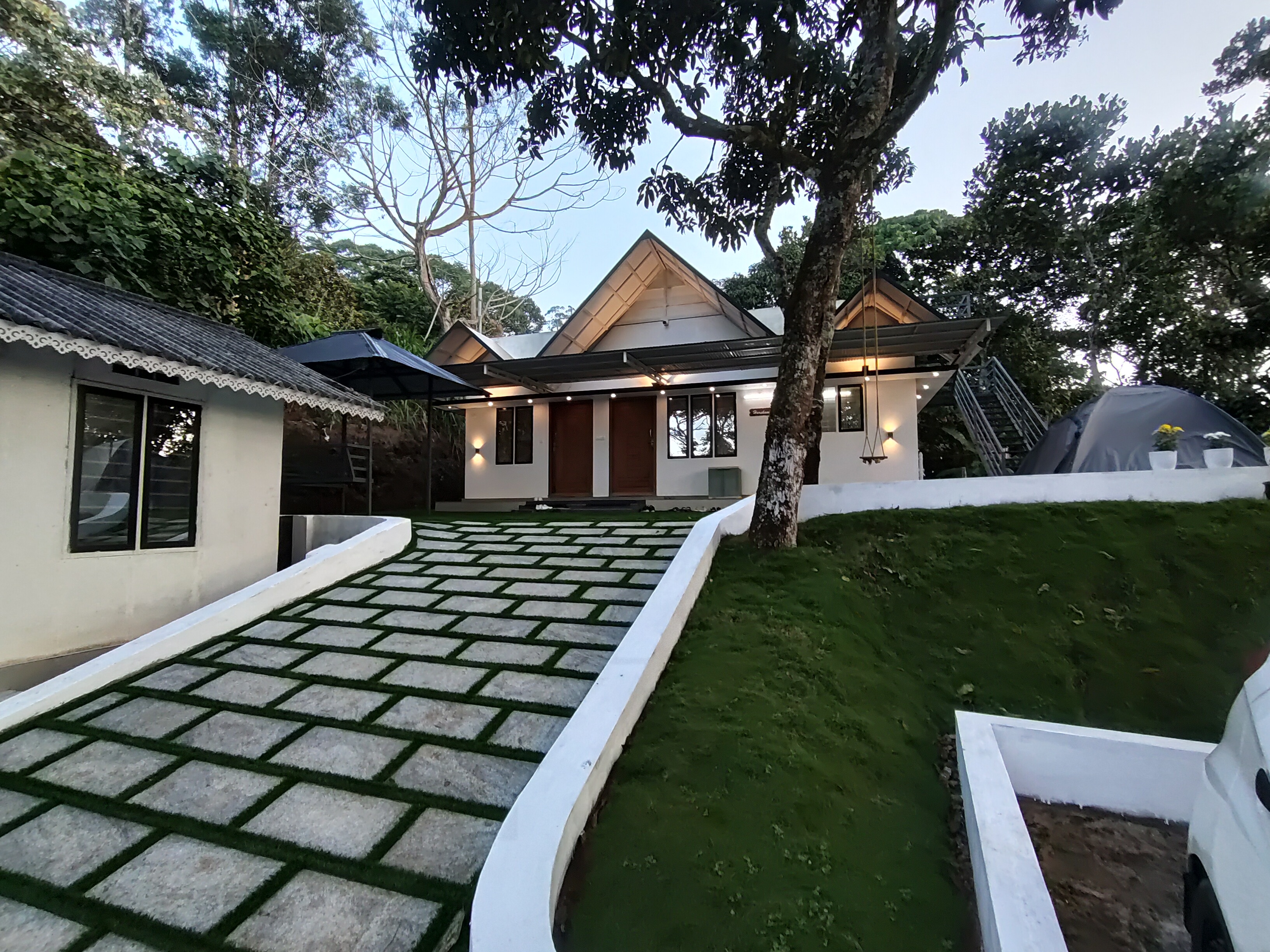 Harsham Homestay 𝗕𝗢𝗢𝗞 Munnar Homestay