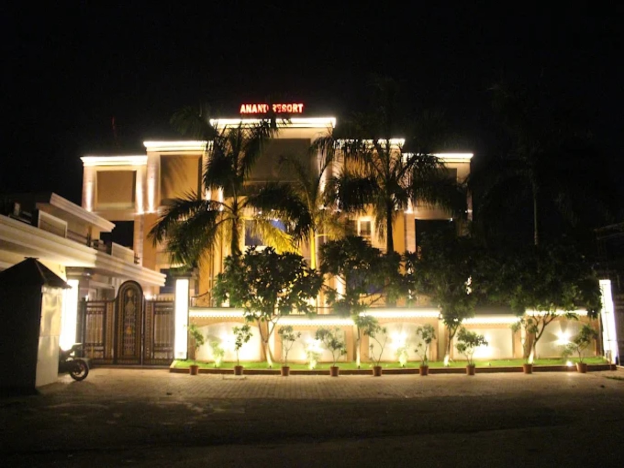 Rooms of Anand Resort - Durg Hotel on Goibibo