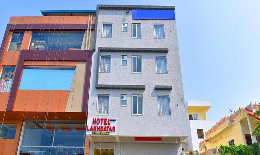 Hotel Lakhdatar 𝗕𝗢𝗢𝗞 Jaipur Hotel