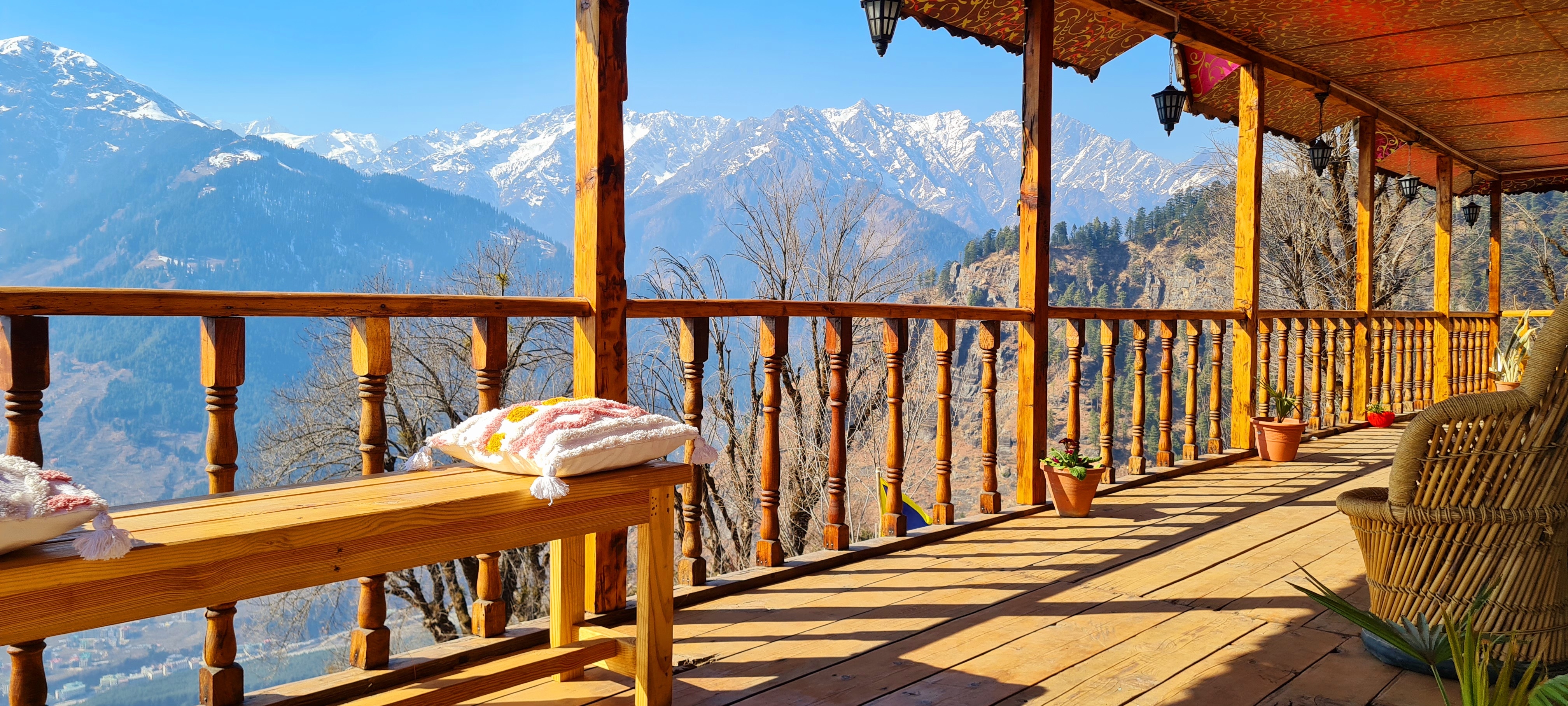MOH by InterludeStays 𝗕𝗢𝗢𝗞 Manali Homestay