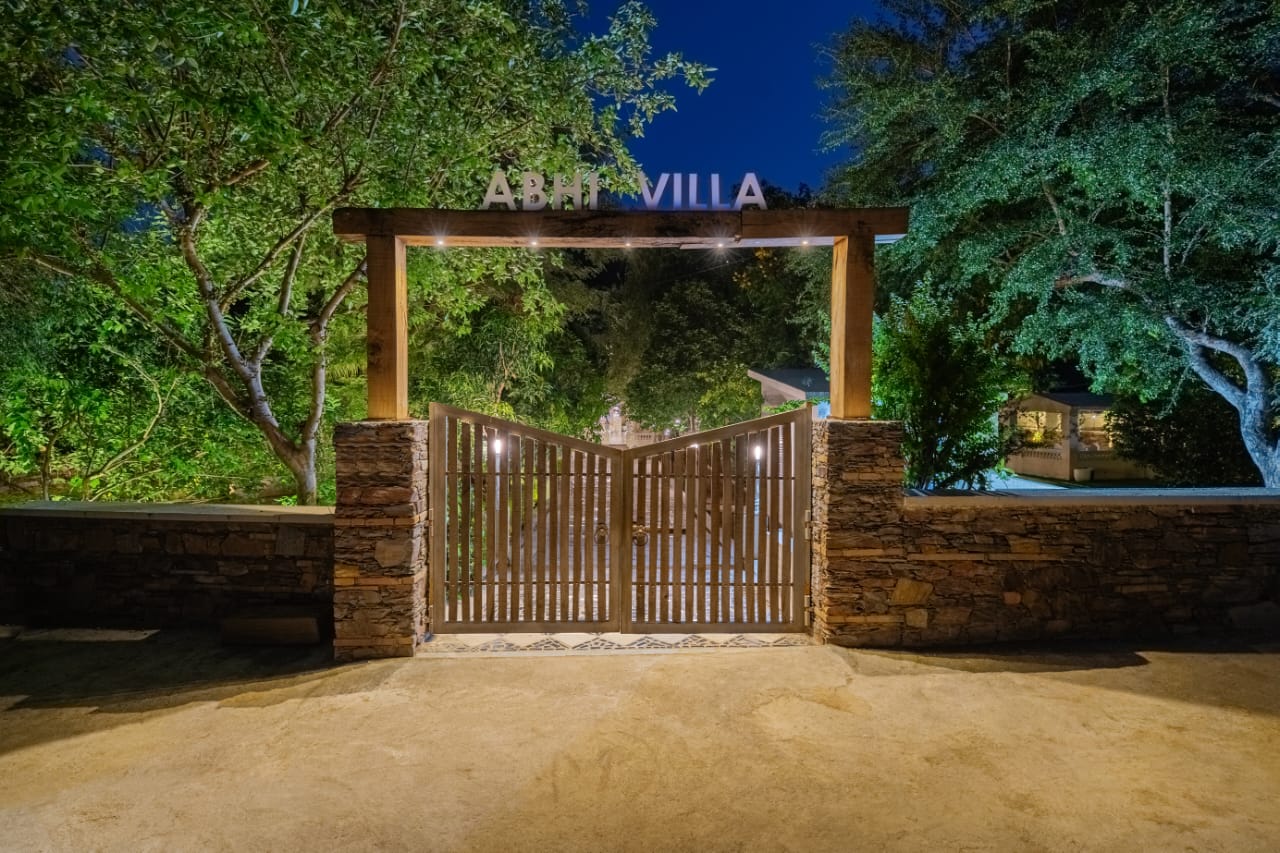 Abhiraj Jungle Villa | A luxury Villa with Pool 𝗕𝗢𝗢𝗞 Udaipur Villa