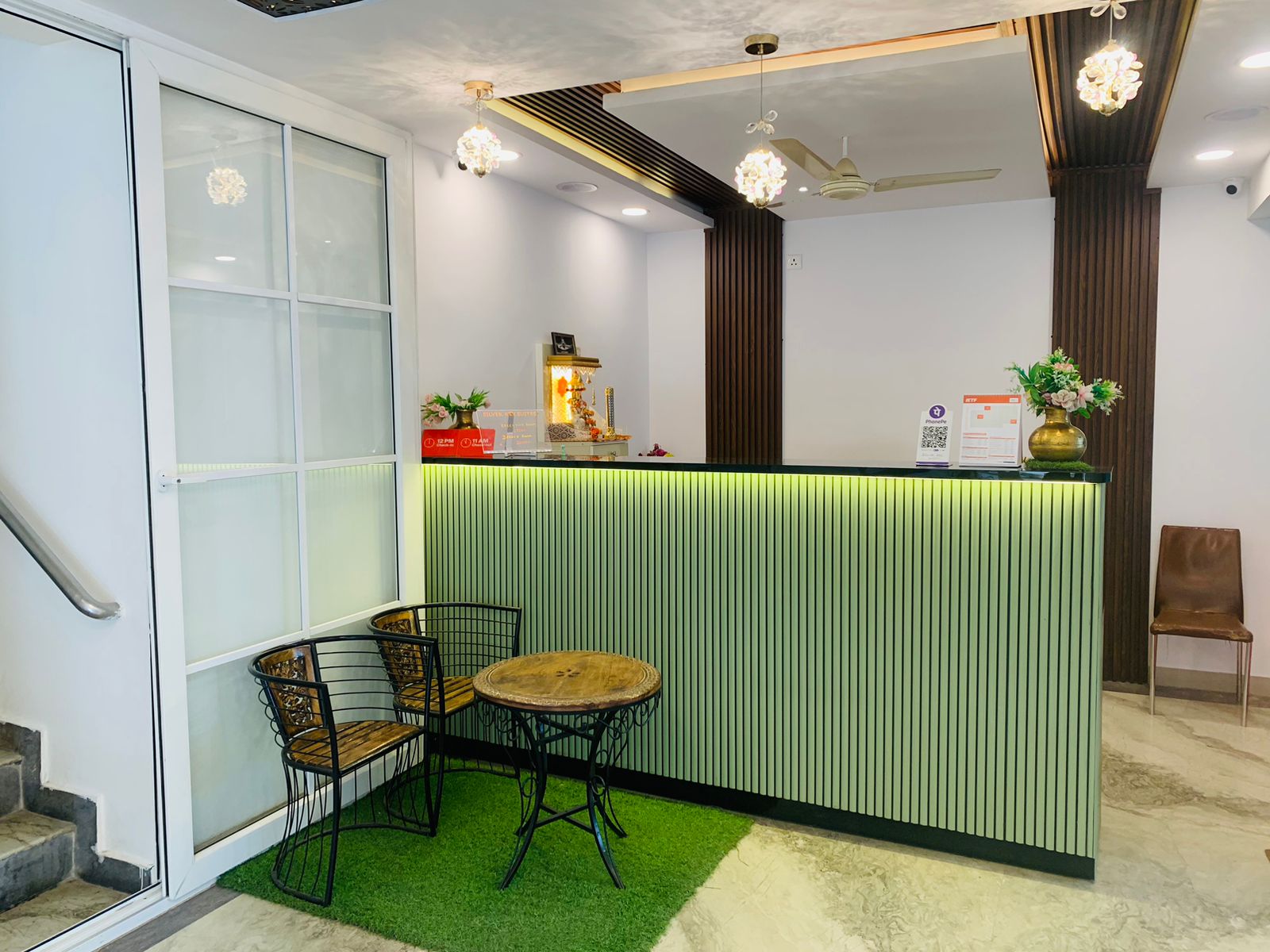 Silver Key Suites 𝗕𝗢𝗢𝗞 Nagpur Hotel