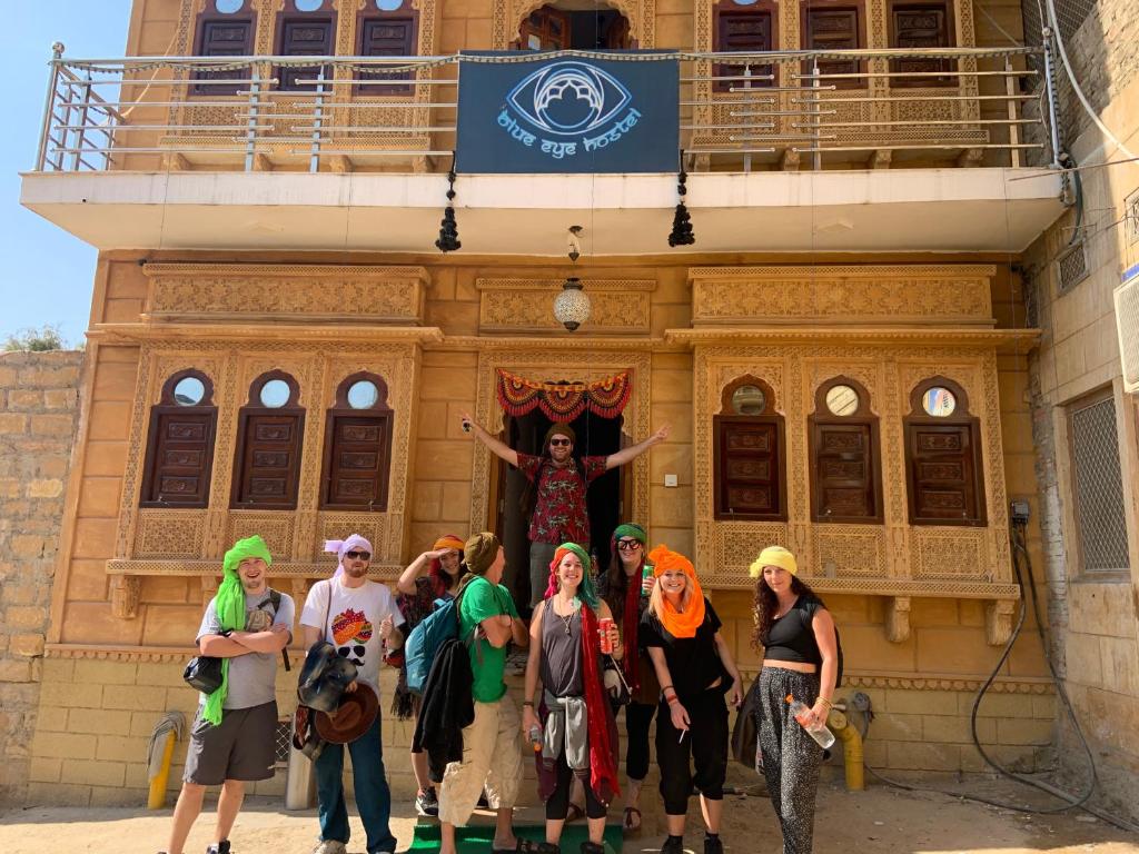 Blue Eye Hostel 𝗕𝗢𝗢𝗞 Jaisalmer Hostel