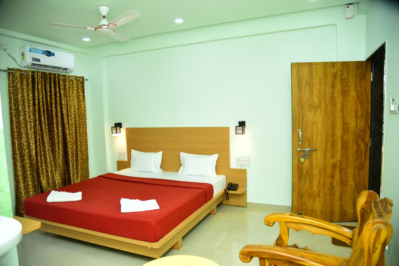 Hotel Shalini Palace Lanja - Reviews, Photos & Offer