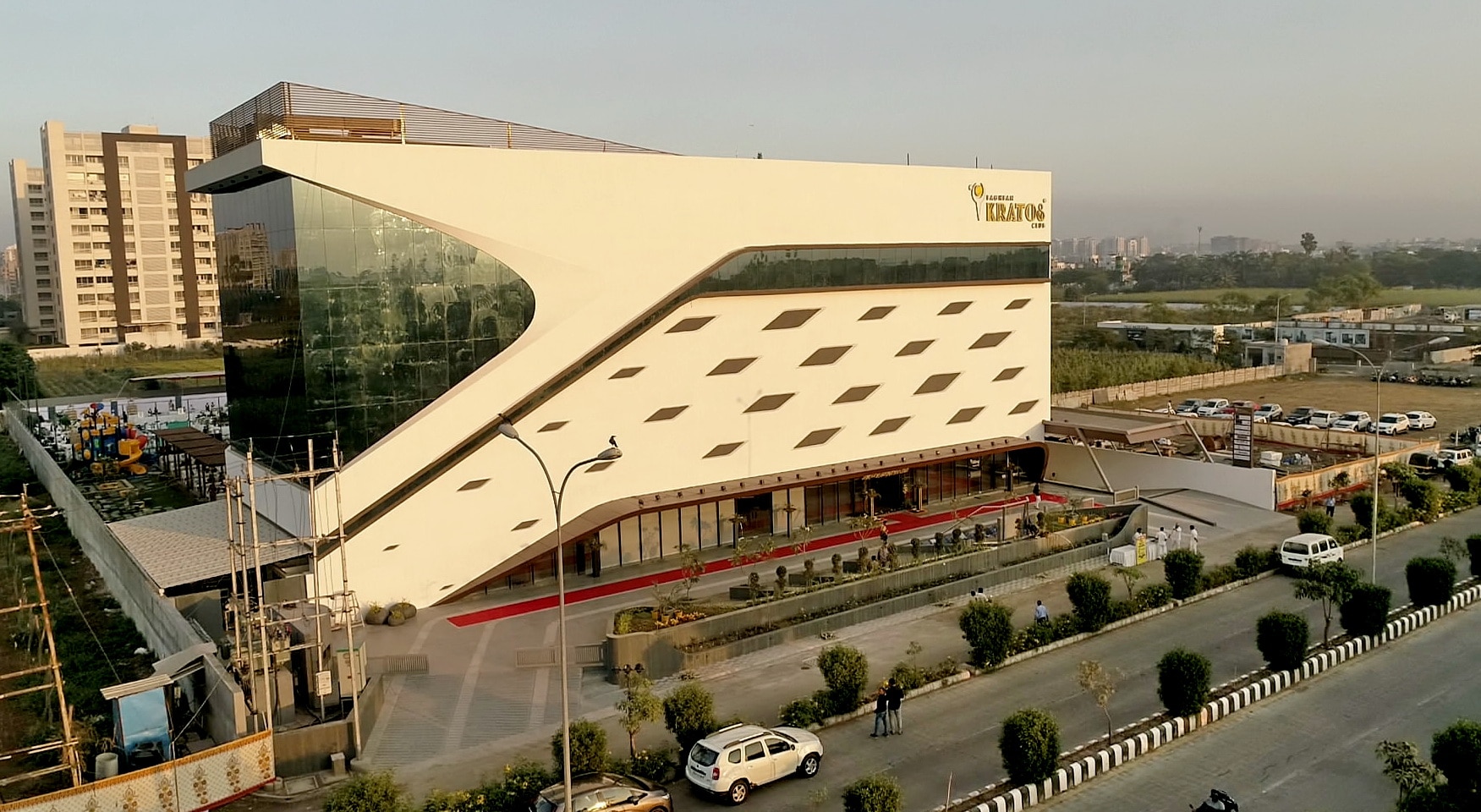 Kratos The Luxury Club 𝗕𝗢𝗢𝗞 Surat Hotel
