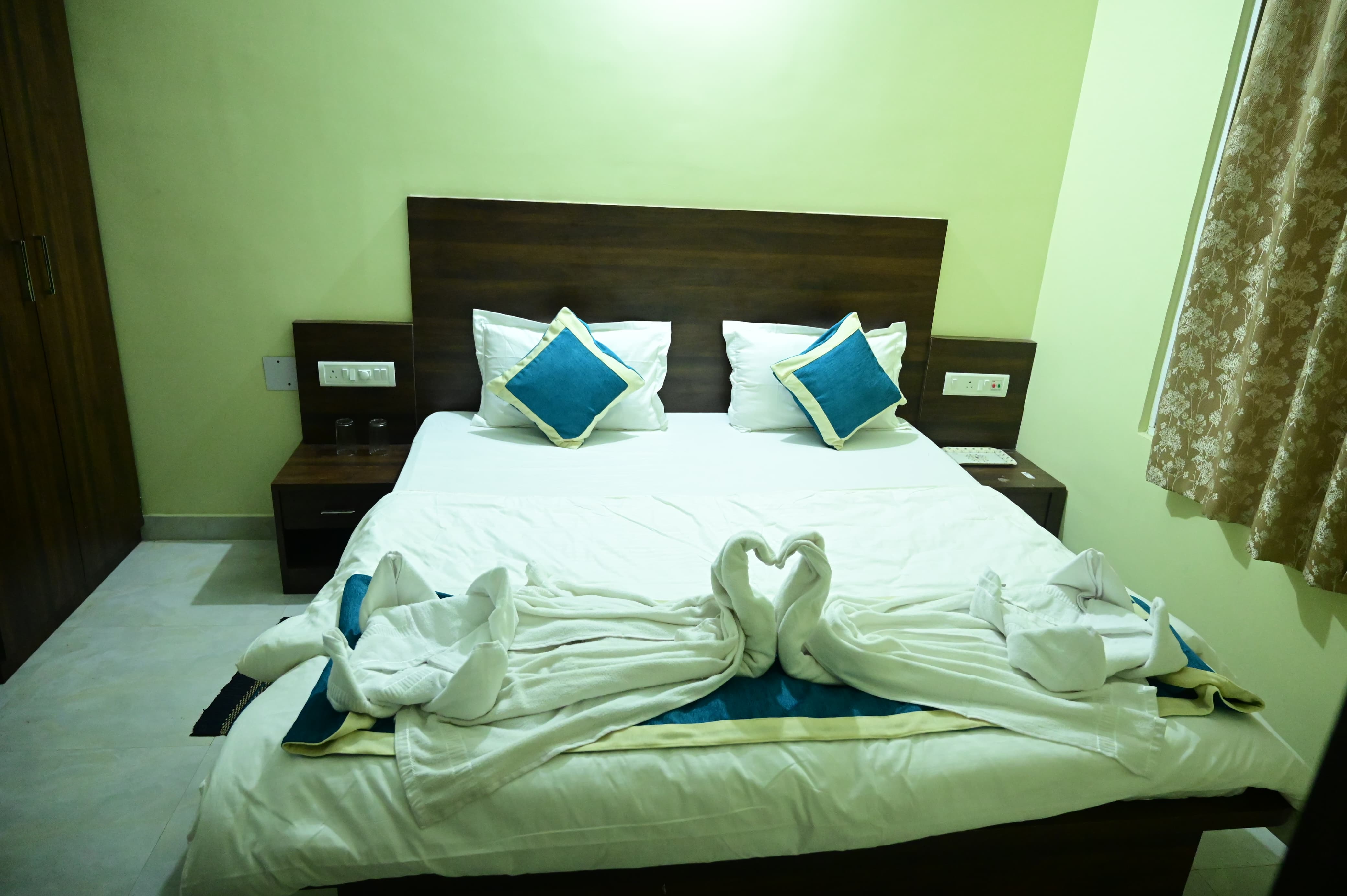 DhamStay Venture Inn Puri Near Golden Beach Swargadwar 𝗕𝗢𝗢𝗞 Puri Apartment