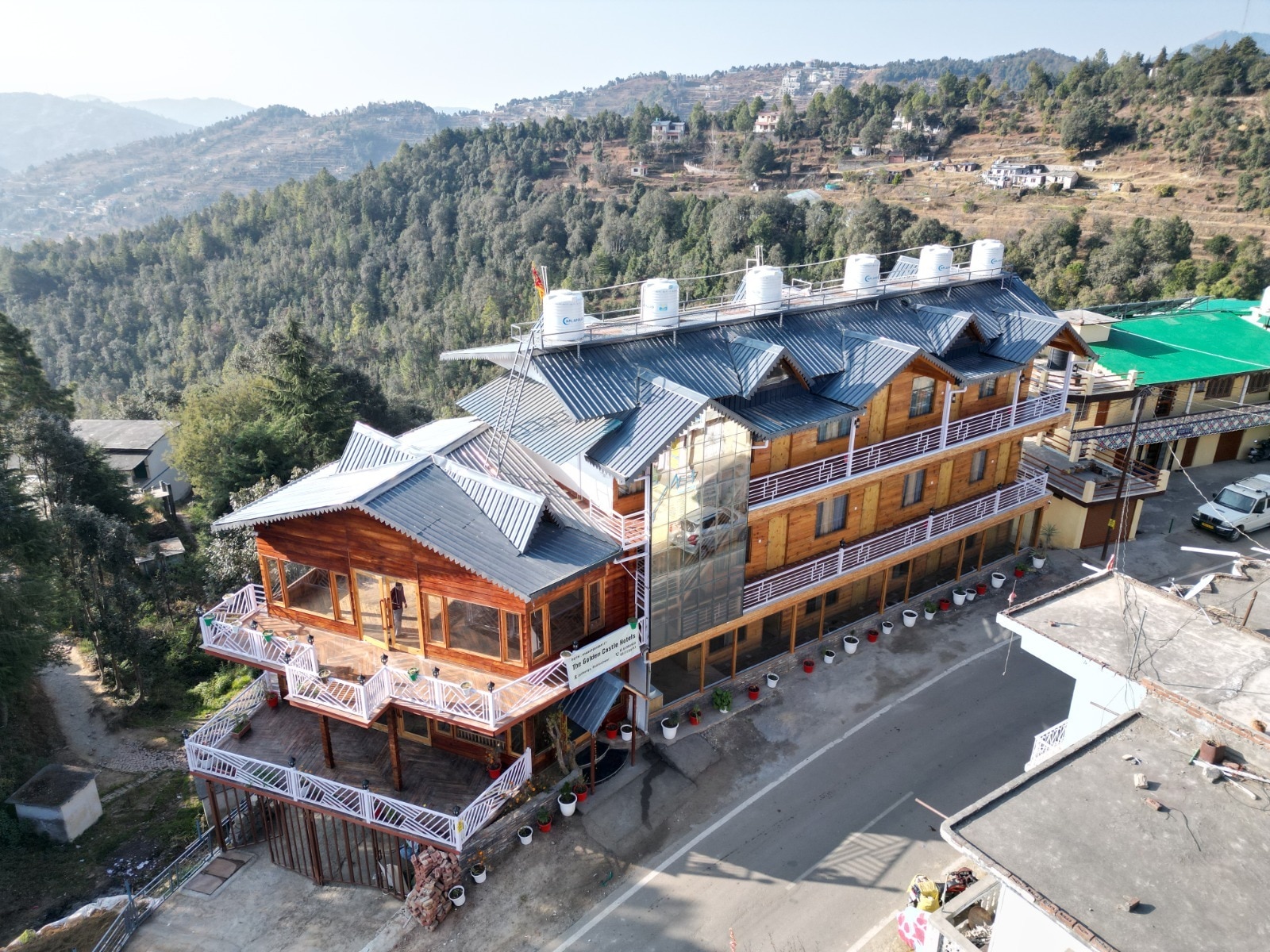 The Golden Castle Hotels 𝗕𝗢𝗢𝗞 Mukteshwar Hotel
