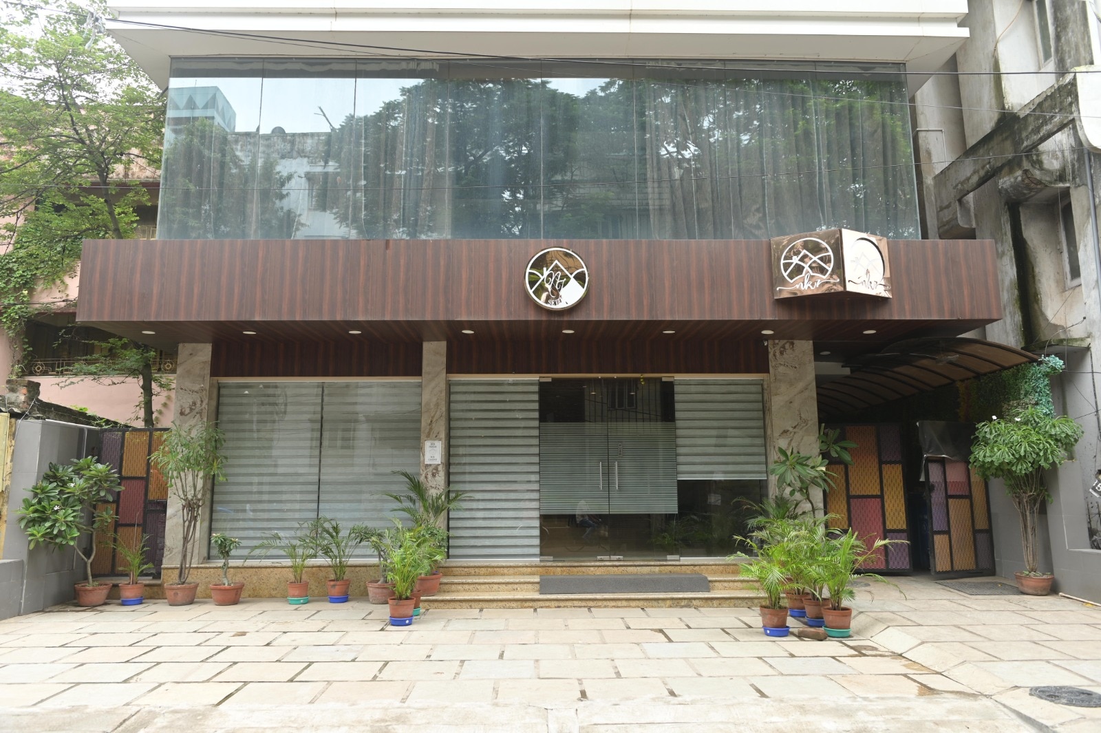 NK 7 𝗕𝗢𝗢𝗞 Kolkata Hotel