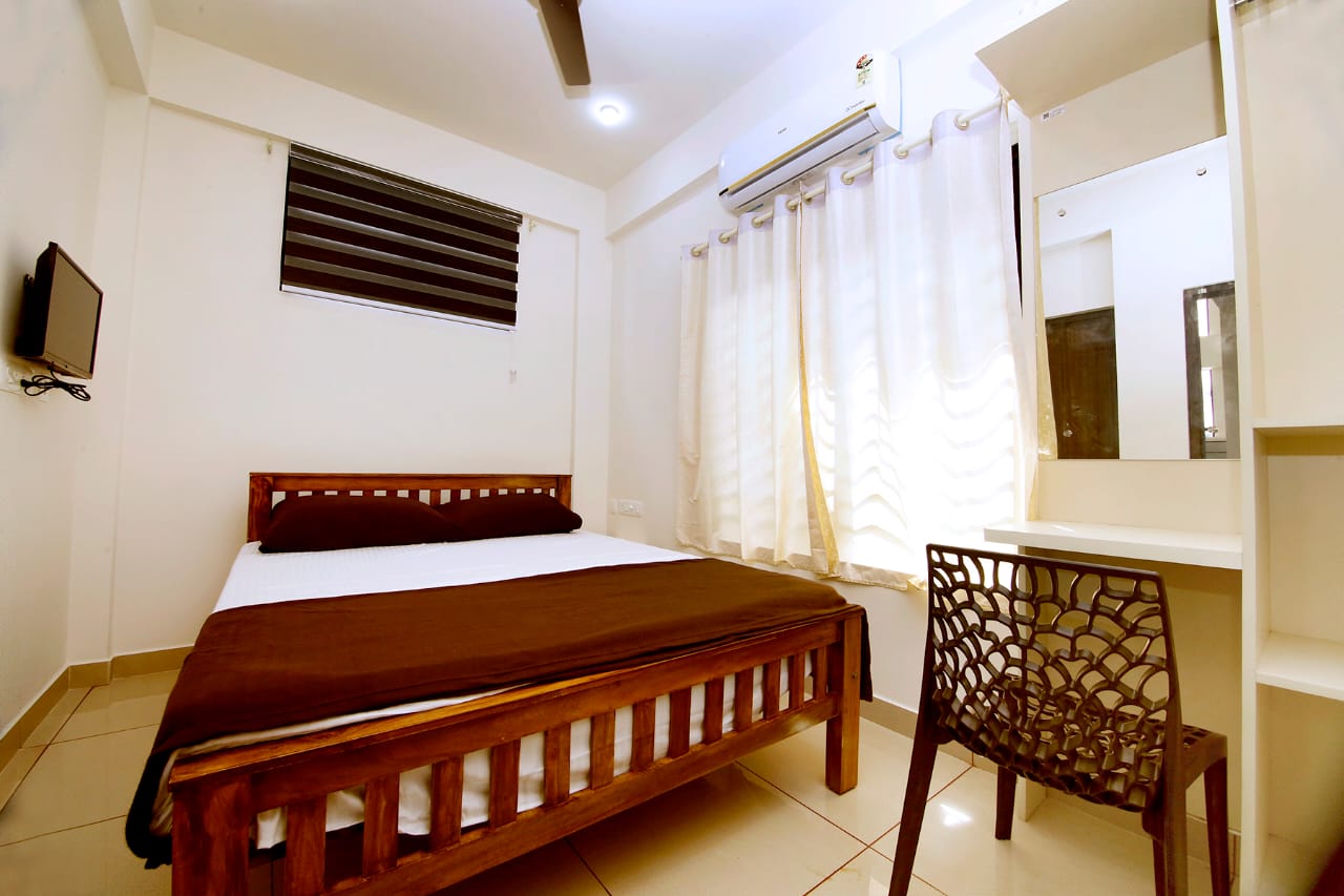 Uthram Residency 𝗕𝗢𝗢𝗞 Cochin Hotel
