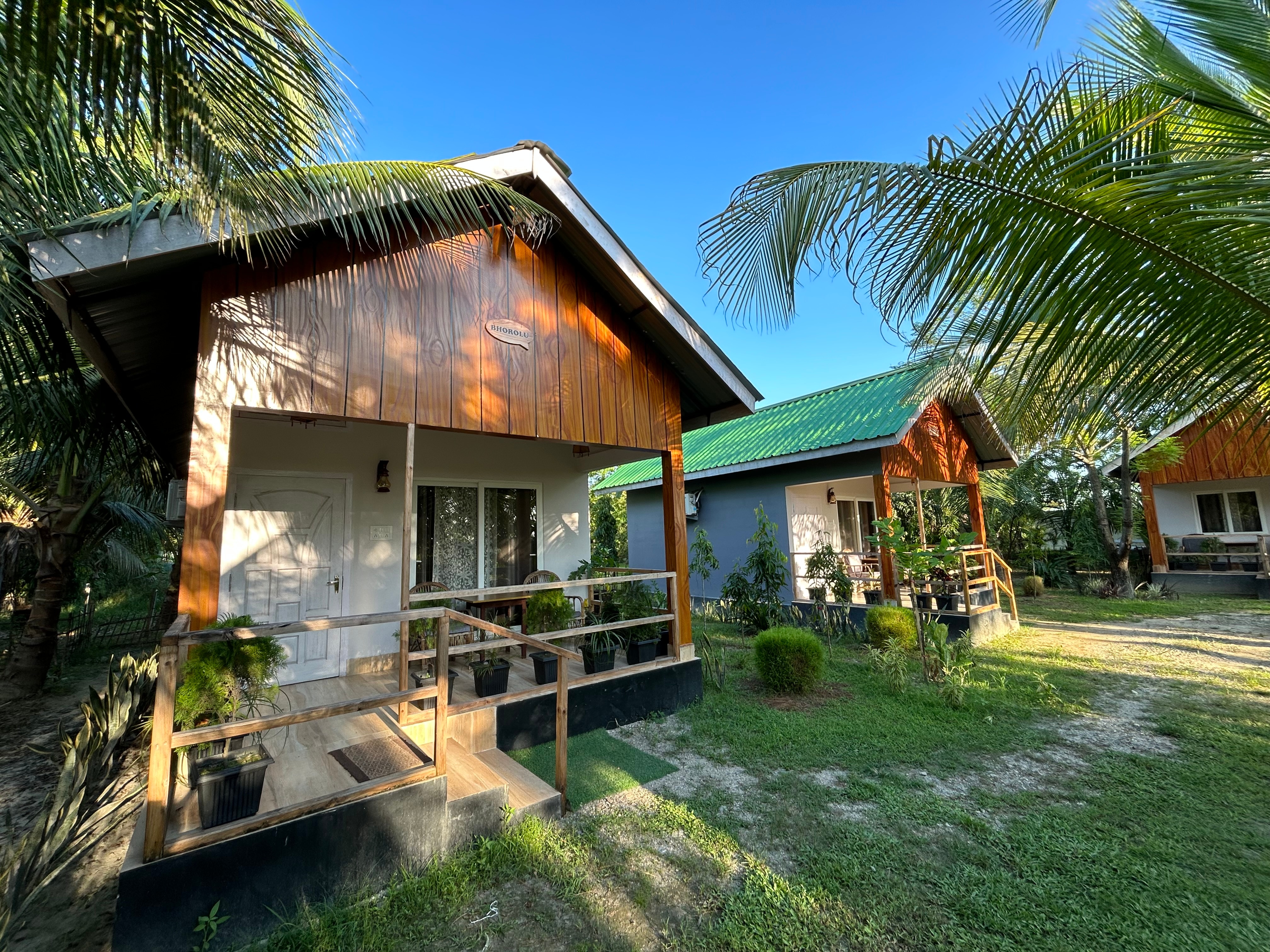 Kanoka Village Resort 𝗕𝗢𝗢𝗞 Dhekiajuli Hotel
