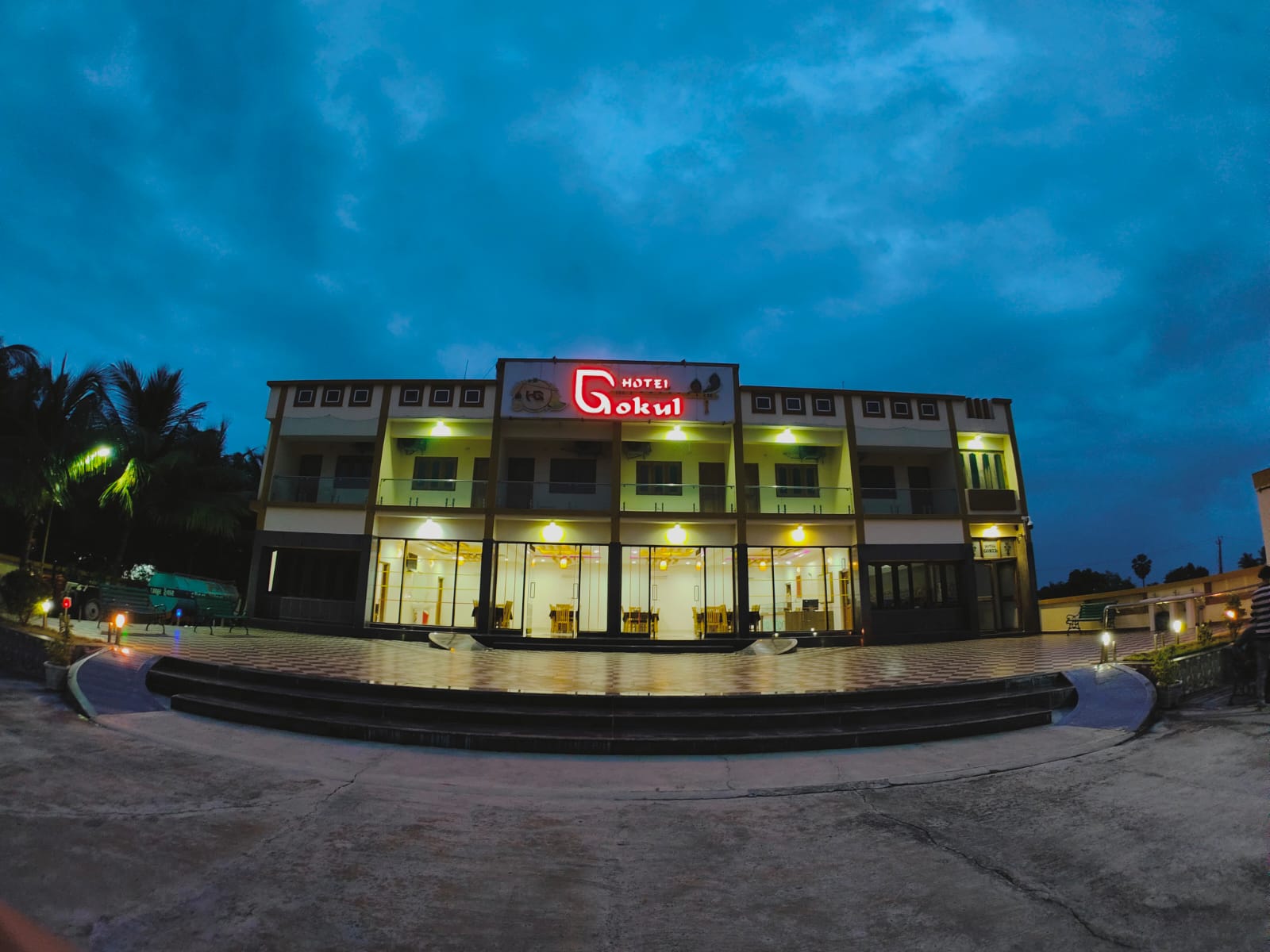 Hotel Gokul 𝗕𝗢𝗢𝗞 Kodinar Hotel