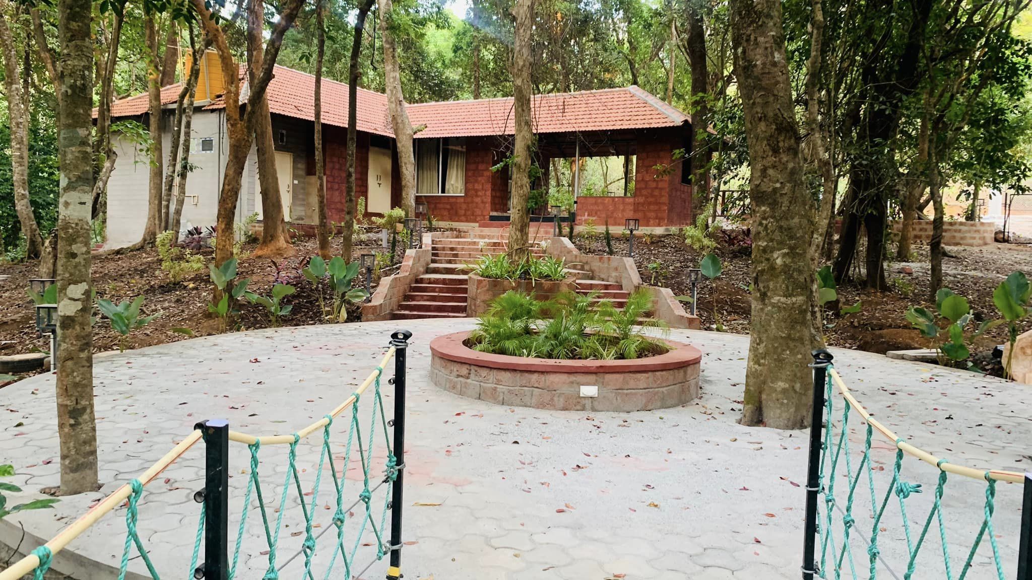 Aavarana Resorts 𝗕𝗢𝗢𝗞 Sakleshpur Resort