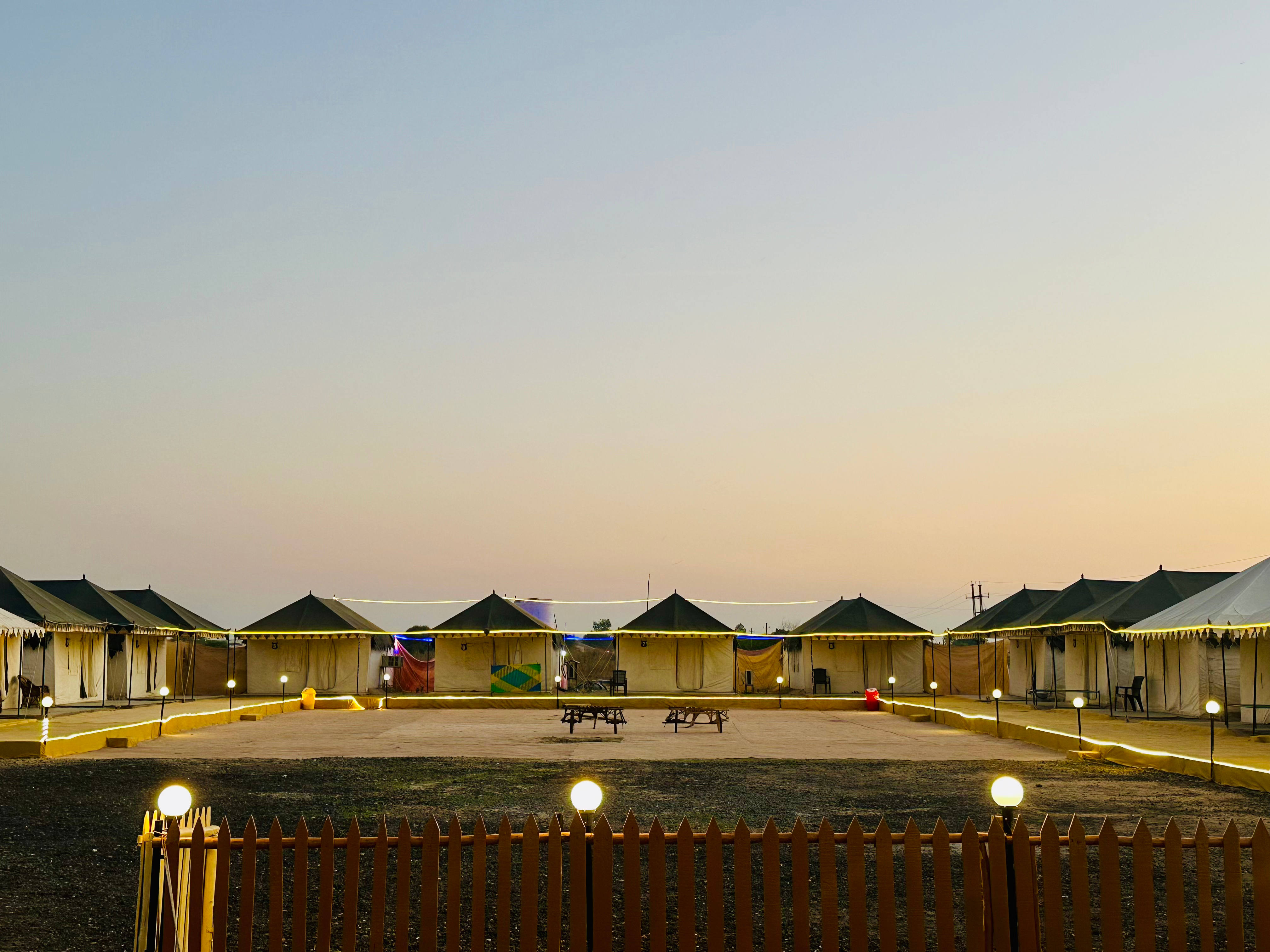 StayGuru Patgar Tent 𝗕𝗢𝗢𝗞 Bhuj Homestay