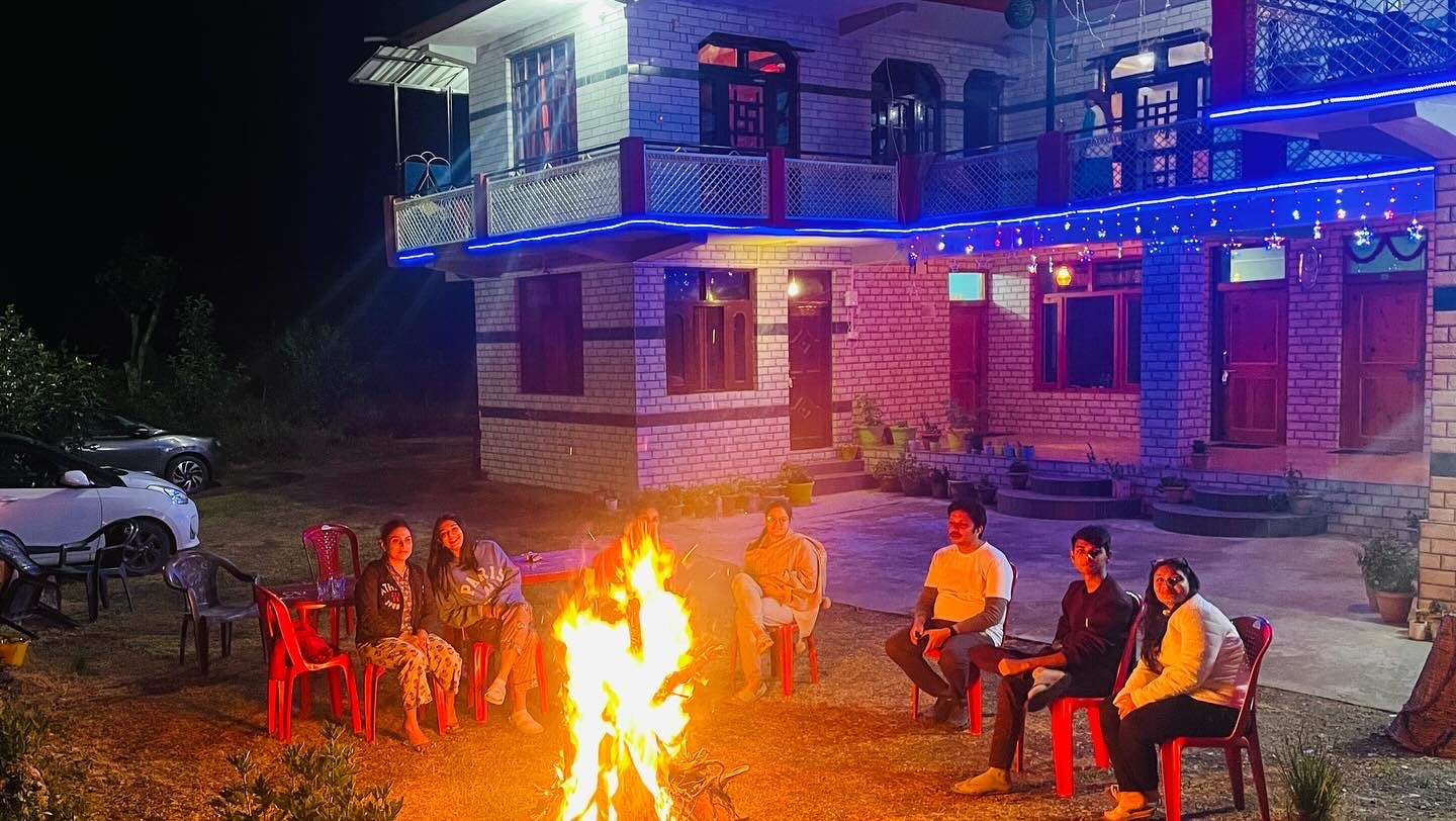 Mountain River View Homestay 𝗕𝗢𝗢𝗞 Sainj Homestay