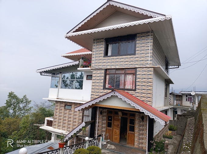 Titli Agamlok Homestay Phadamchen - Reviews, Photos & Offer