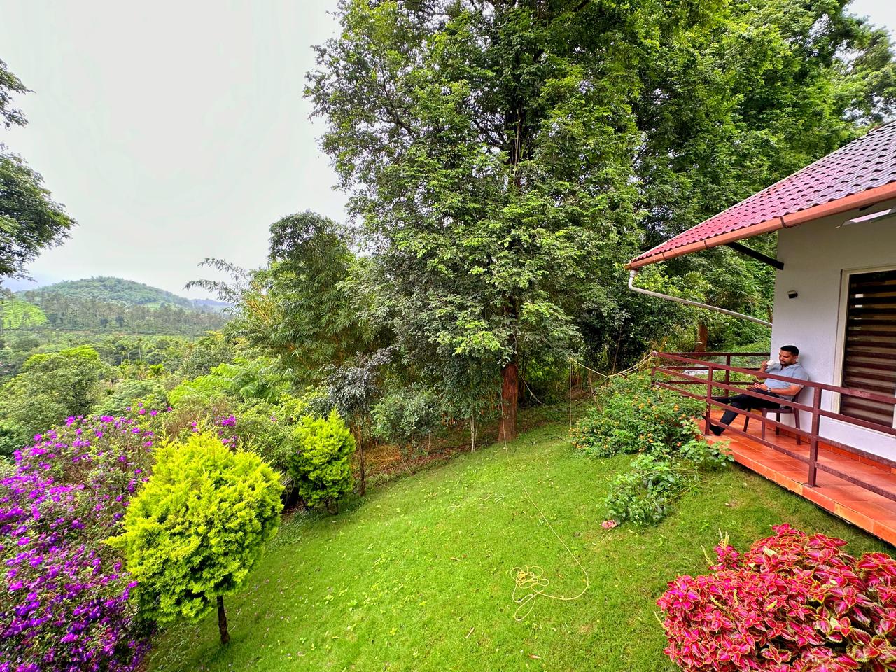 Chembra View Serviced Villa 𝗕𝗢𝗢𝗞 Wayanad Villa
