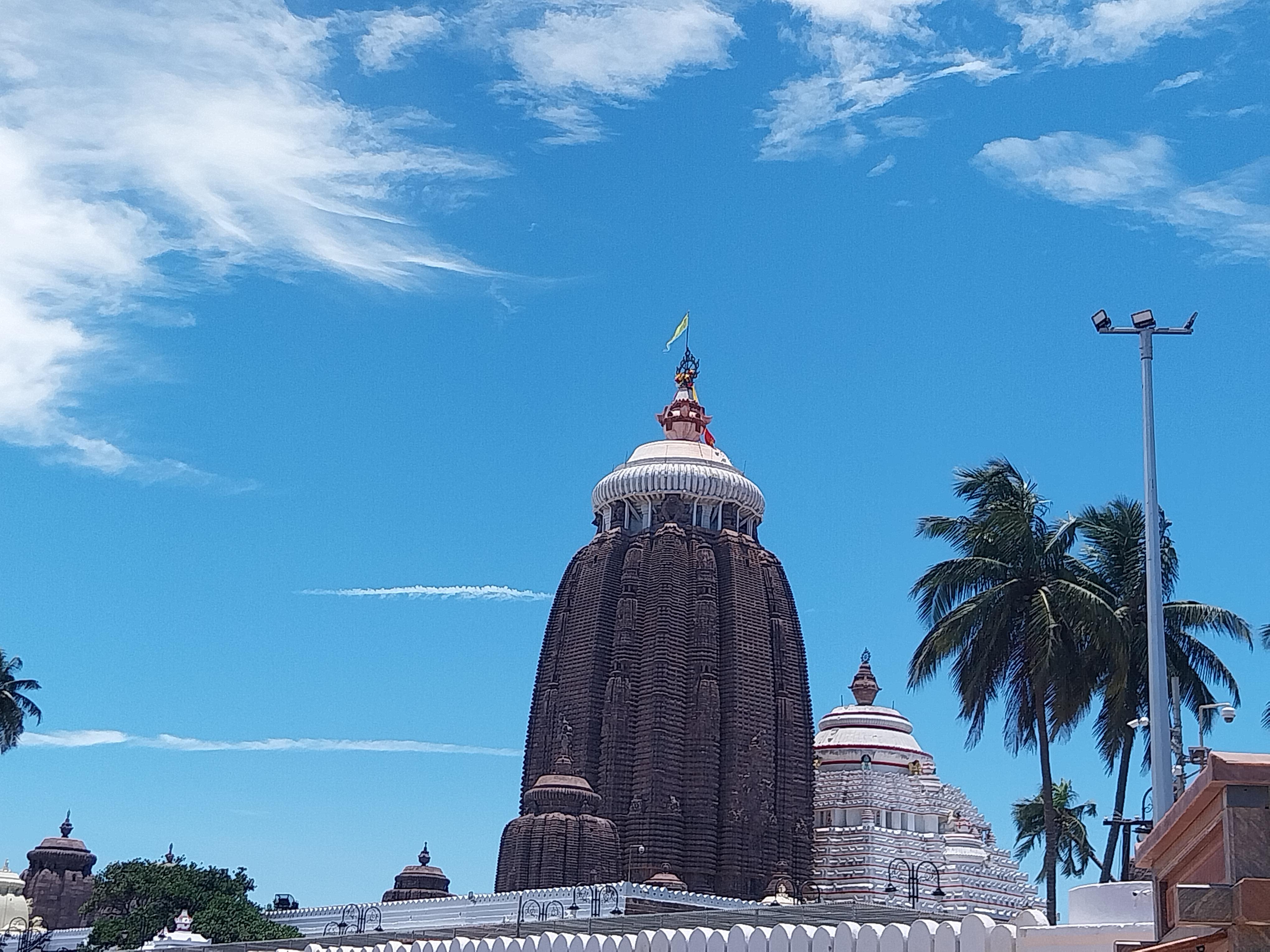 Shri Dham 𝗕𝗢𝗢𝗞 Puri Homestay