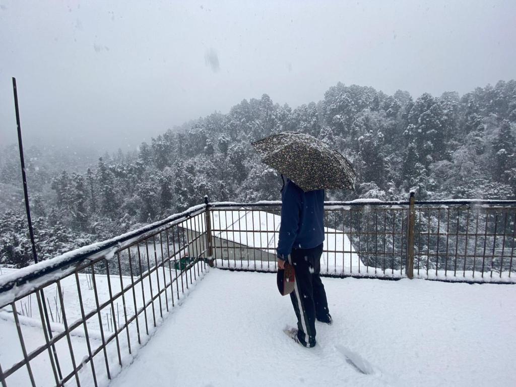 Happy Stay Homestay 𝗕𝗢𝗢𝗞 Dalhousie Homestay
