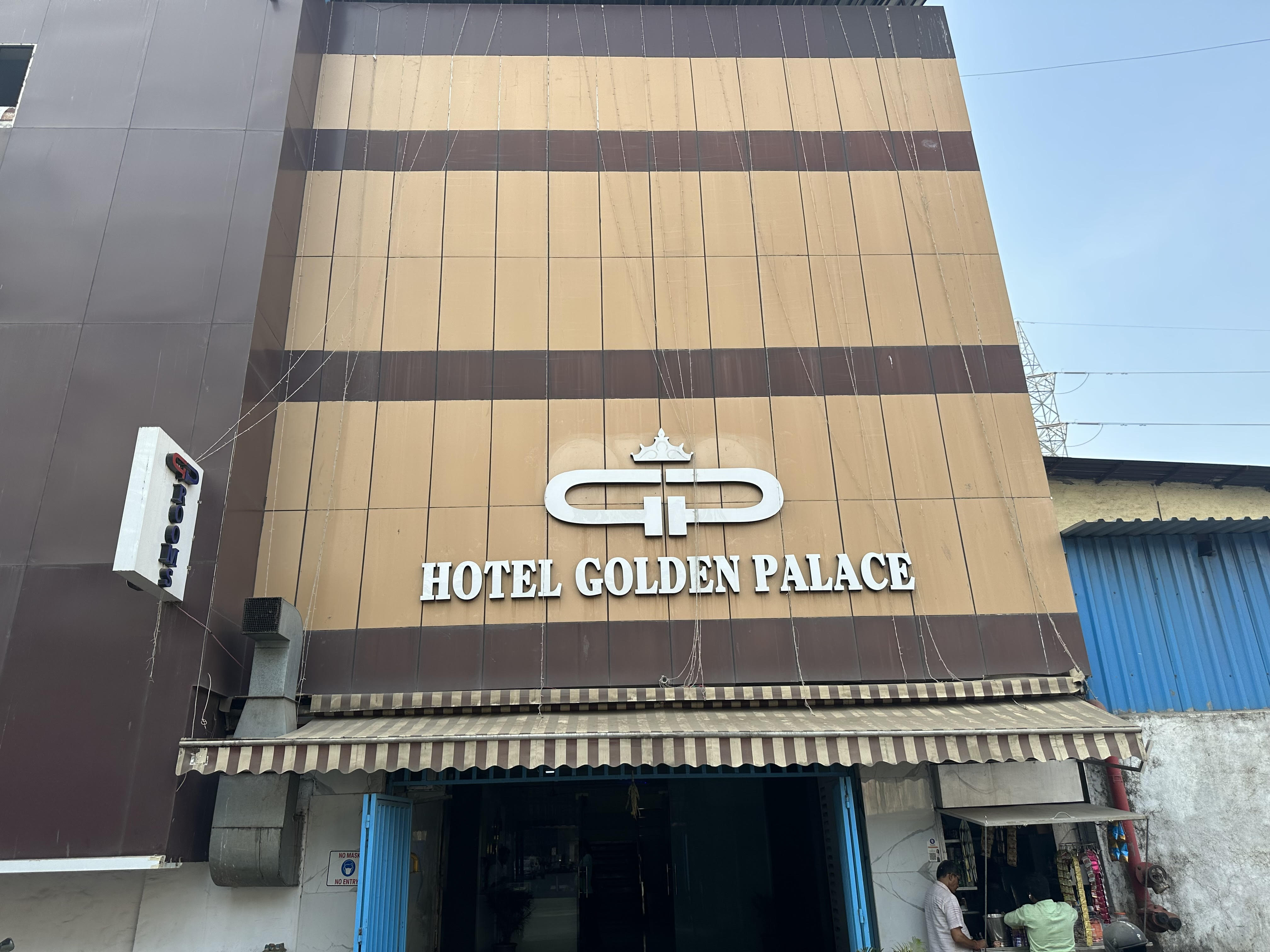 GOLDEN PALACE LODGING AND BOARDING 𝗕𝗢𝗢𝗞 Thane Hotel