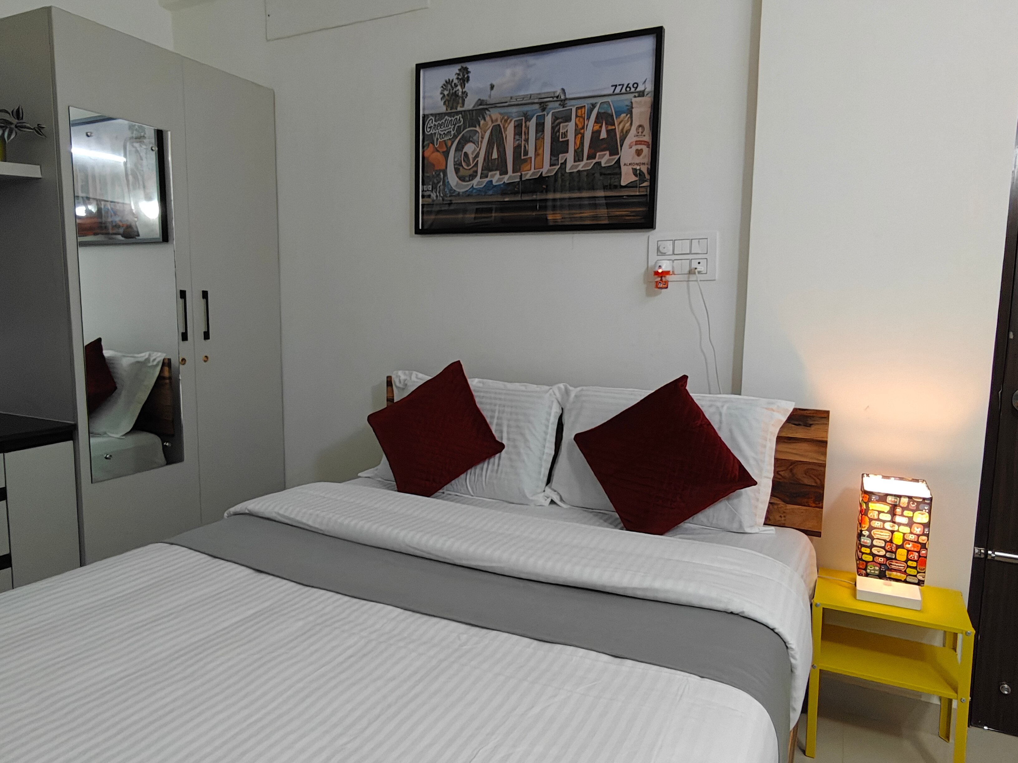 Home Tales 3 by Tipiverse (BEML Layout) 𝗕𝗢𝗢𝗞 Bangalore Apartment