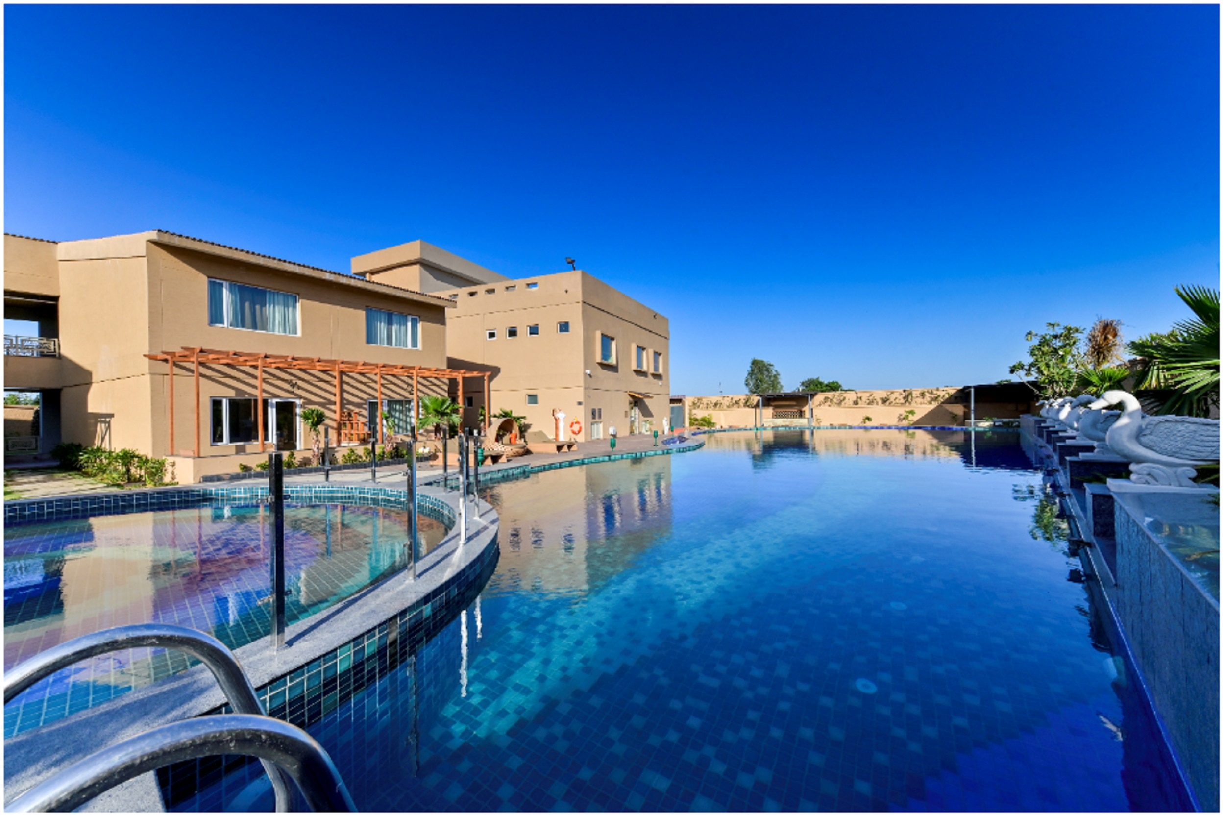 Four A Resort, Jammu 𝗕𝗢𝗢𝗞 Jammu Resort