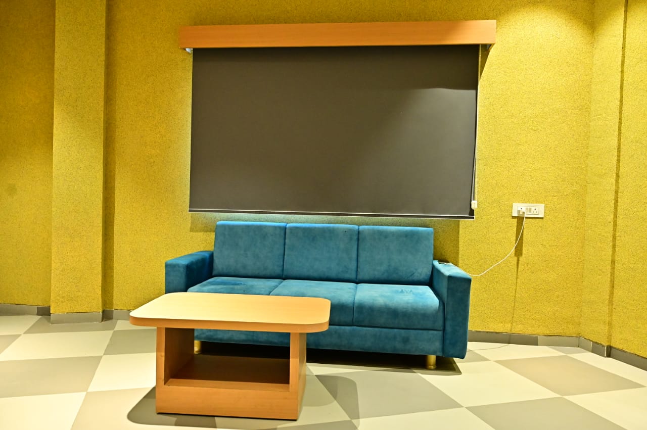 Hotel Aakar Kapadvanj - Reviews, Photos & Offer