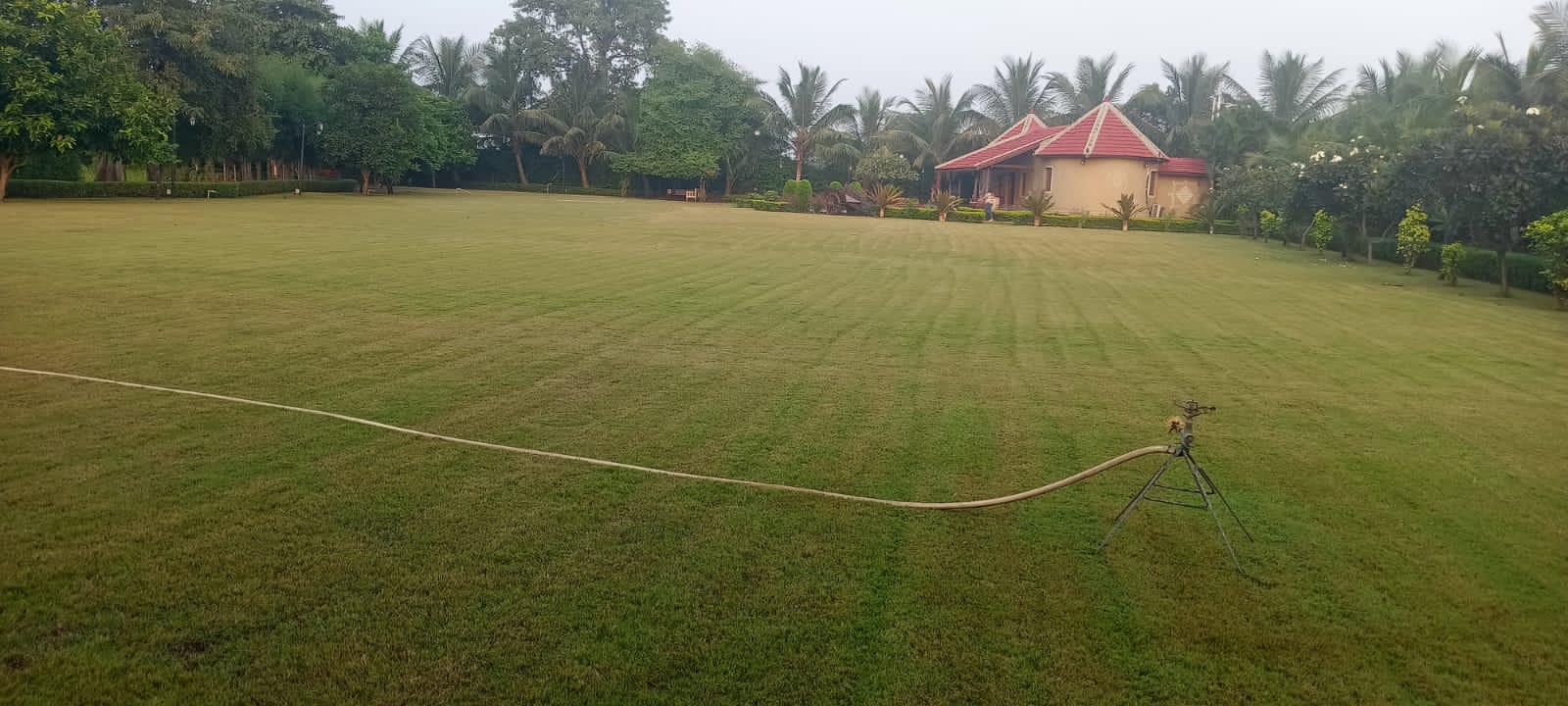 Amazing n safe for enjoy 𝗕𝗢𝗢𝗞 Palsana Farm House