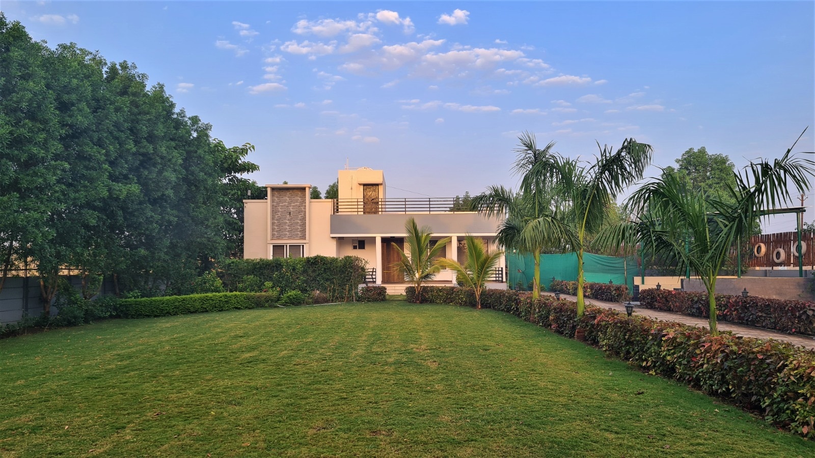 Gogna Farm 𝗕𝗢𝗢𝗞 Raipur, Chhattisgarh Farm House