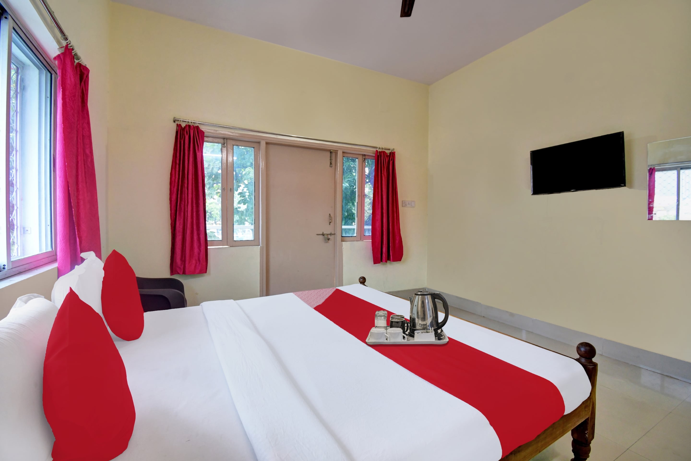 Hotel O Tumpa Inn 𝗕𝗢𝗢𝗞 Kolkata Hotel