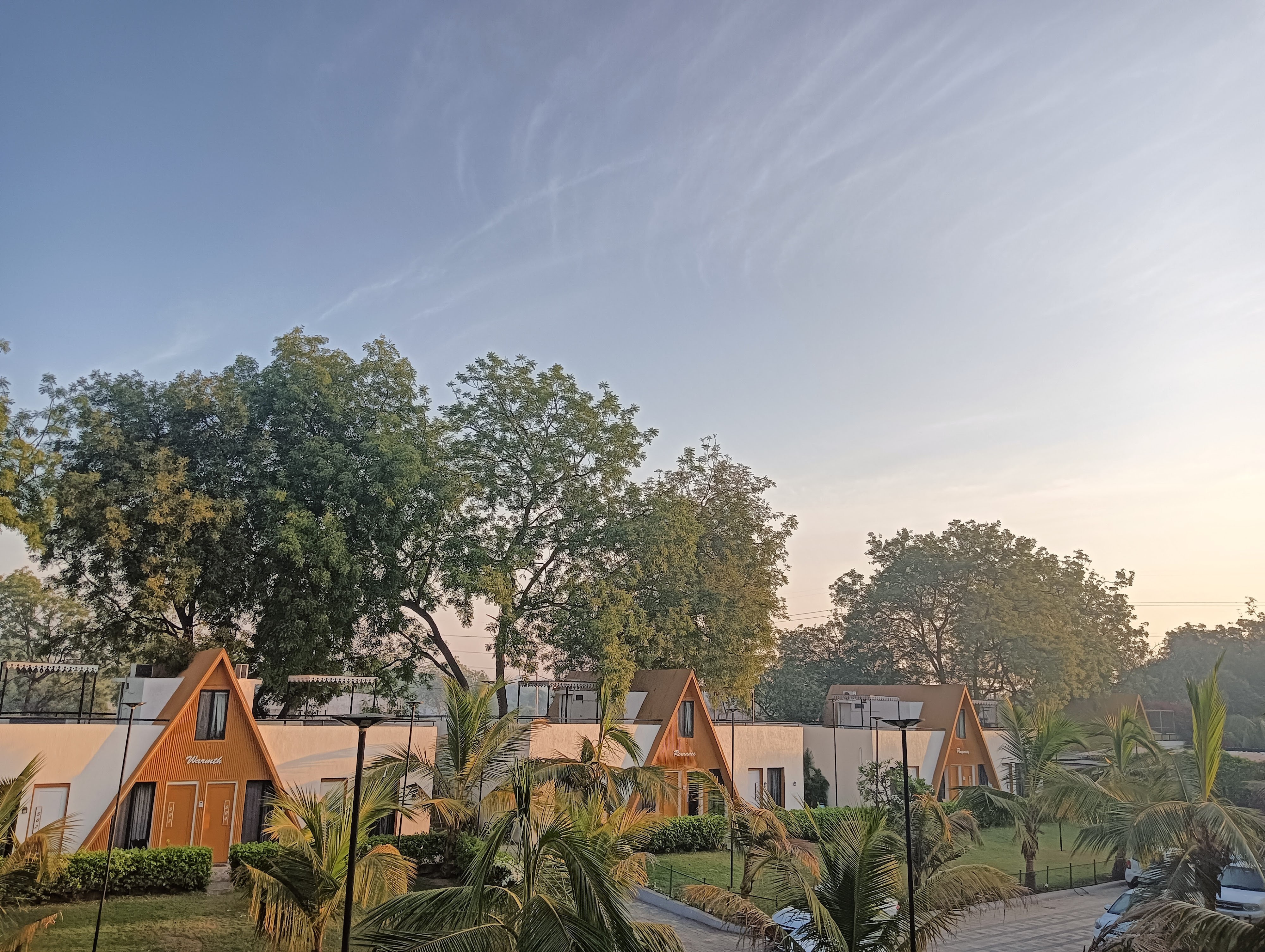 Serene Cottages And Resort By Hotshot Hotelier Borsad - Reviews, Photos ...