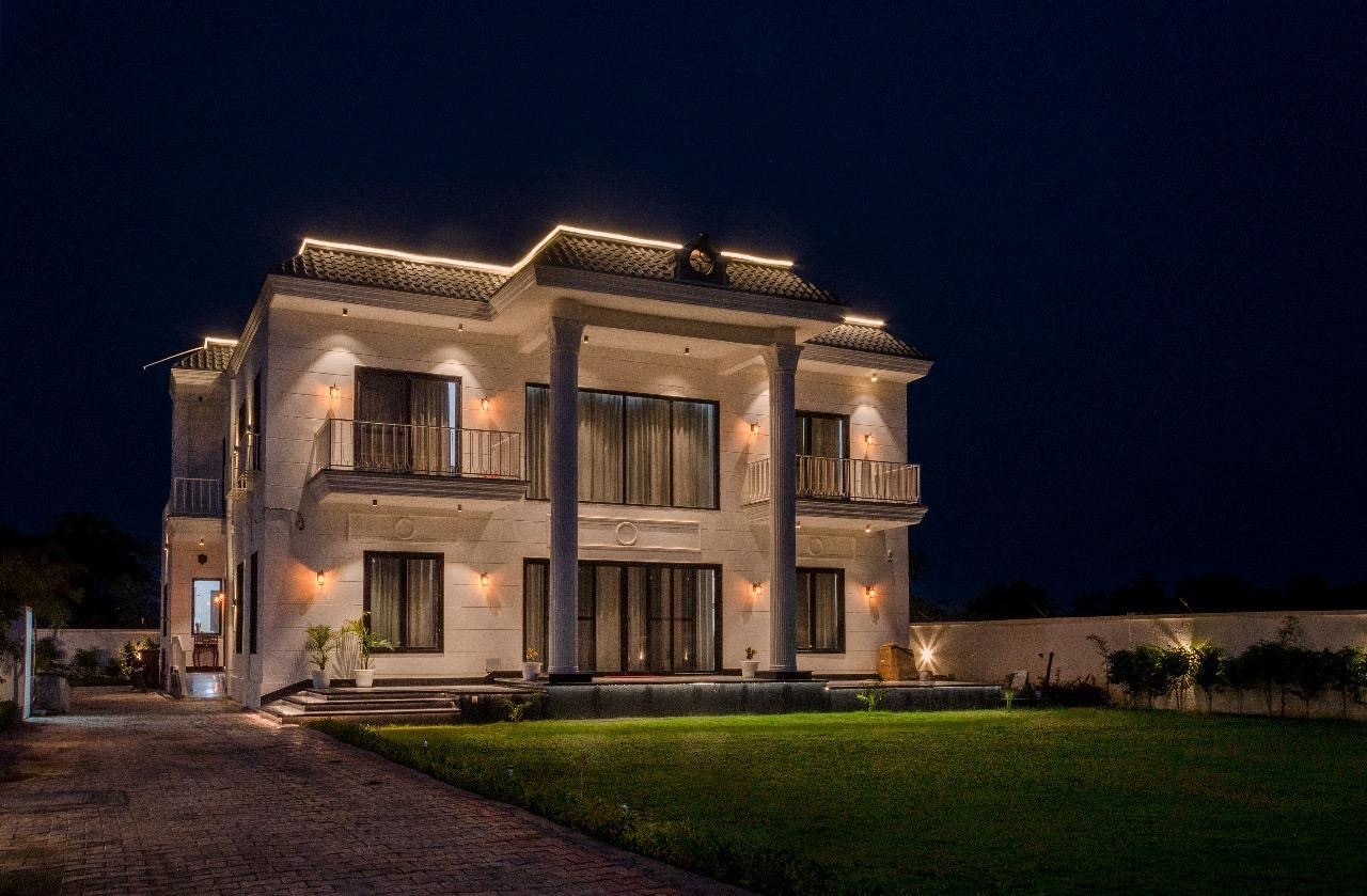 Peacockbay 𝗕𝗢𝗢𝗞 Noida Villa