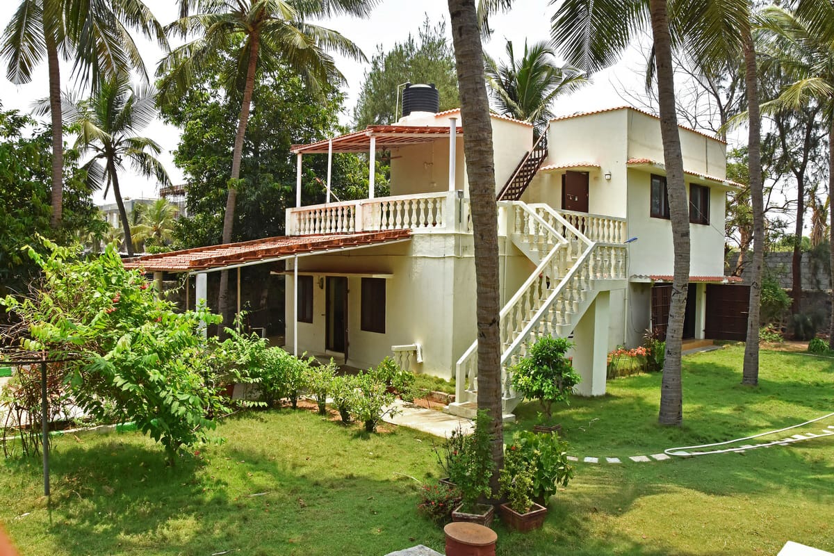 Bay View Beach Guest House 𝗕𝗢𝗢𝗞 Mahabalipuram Villa
