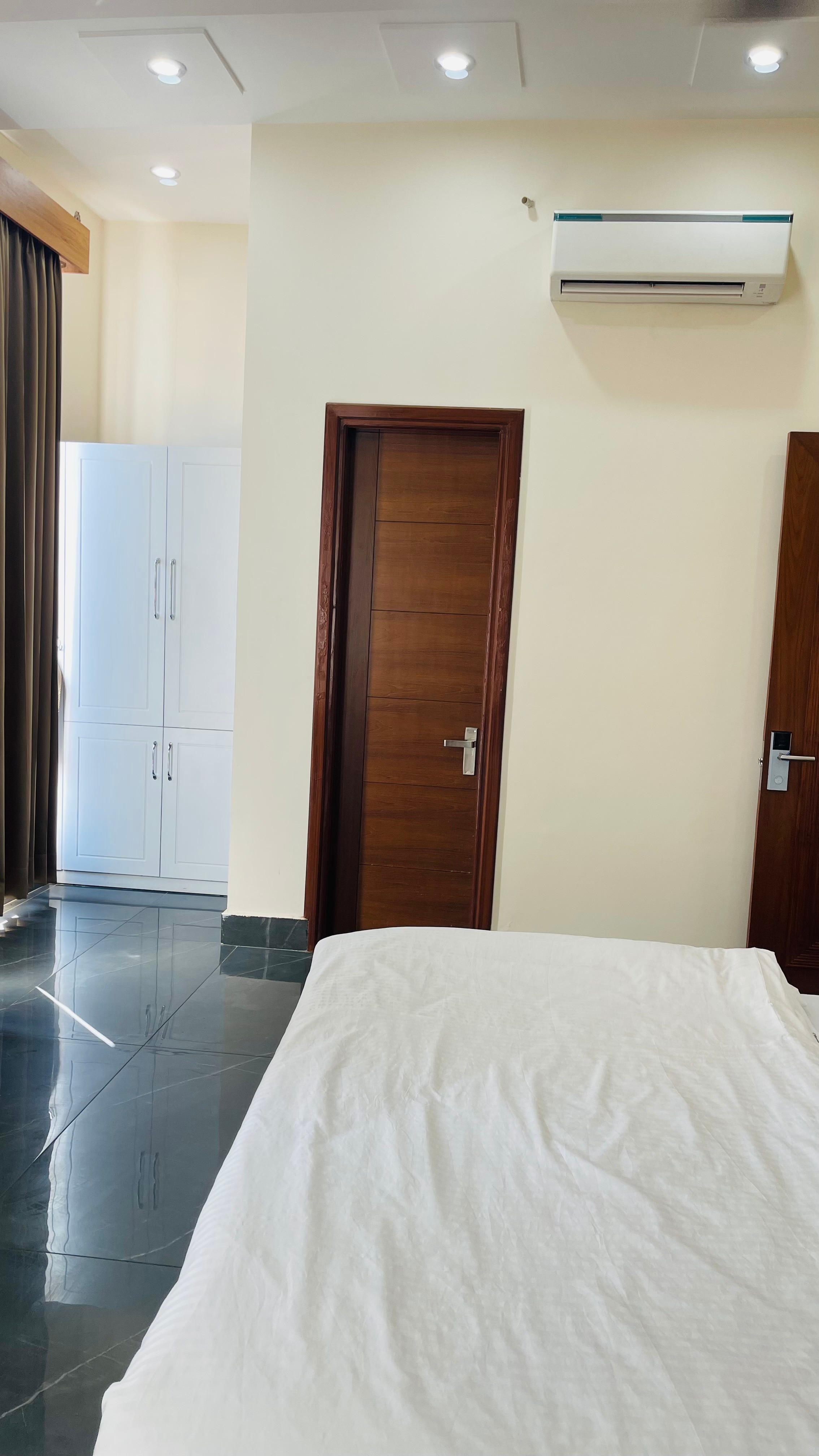 Hotel Kingvirat Dasua - Reviews, Photos & Offer