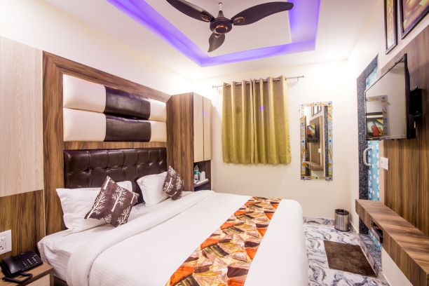 Harsha International 𝗕𝗢𝗢𝗞 Delhi Hotel